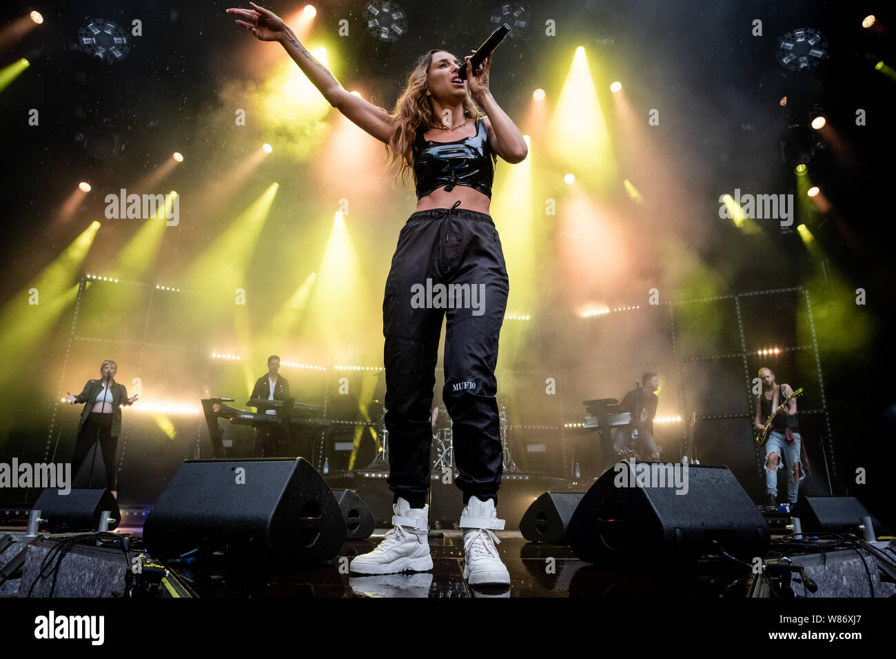 Medina danielle oona valbak hi-res stock photography and images - Alamy