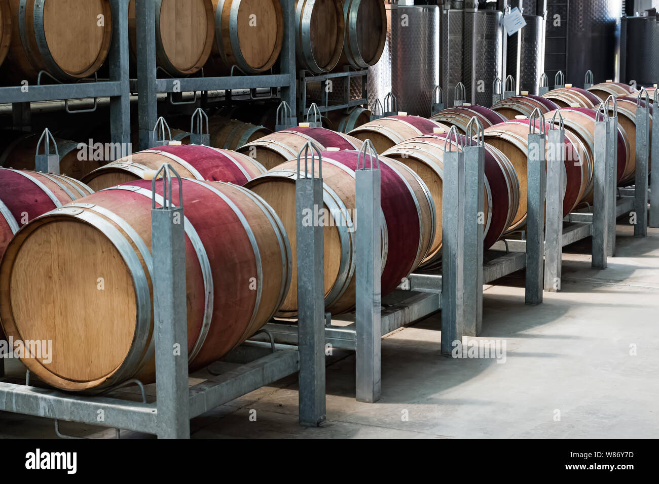 Modern row row storage hi-res stock photography and images - Alamy