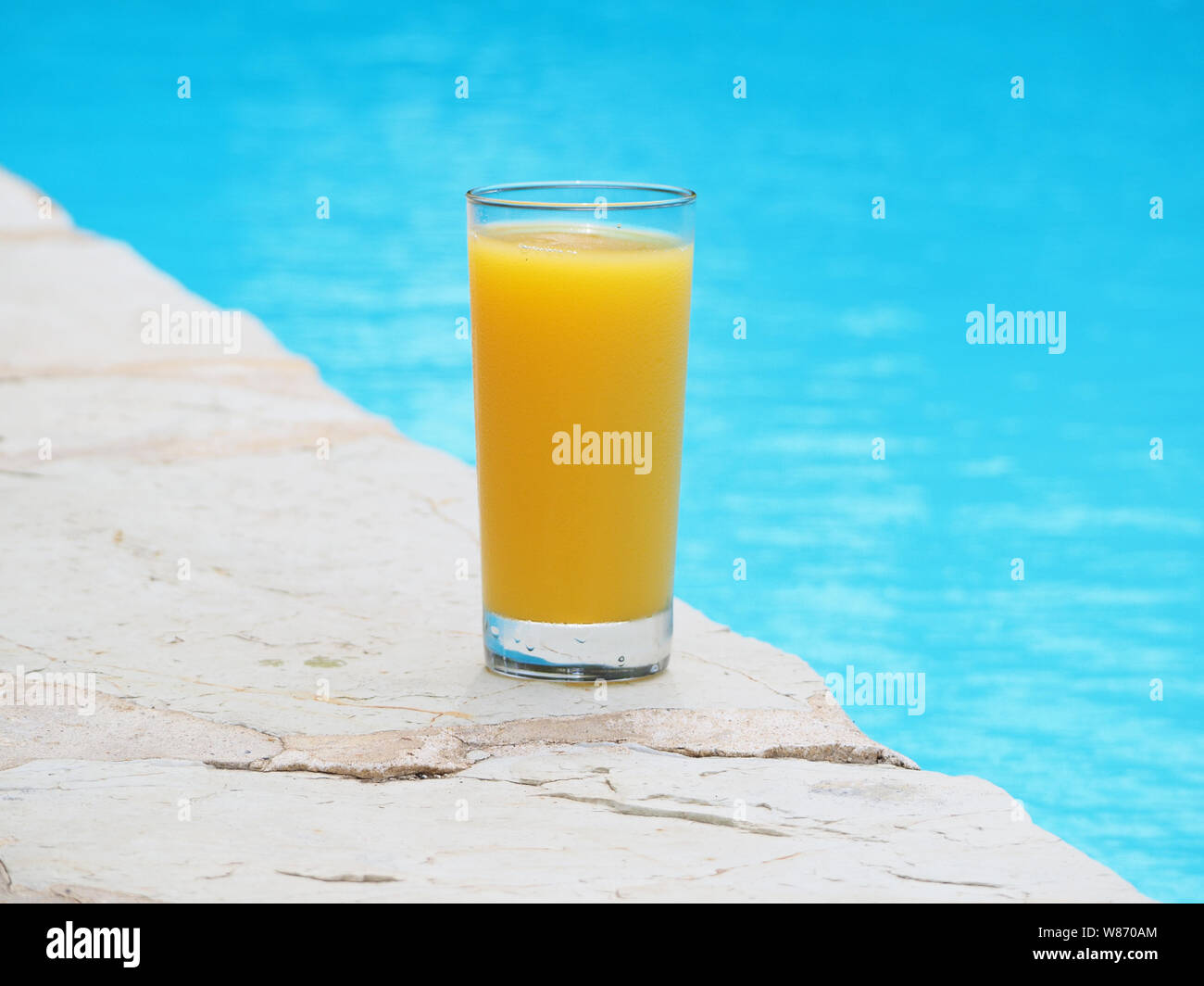 Juice bar by swimming pool hi-res stock photography and images - Alamy
