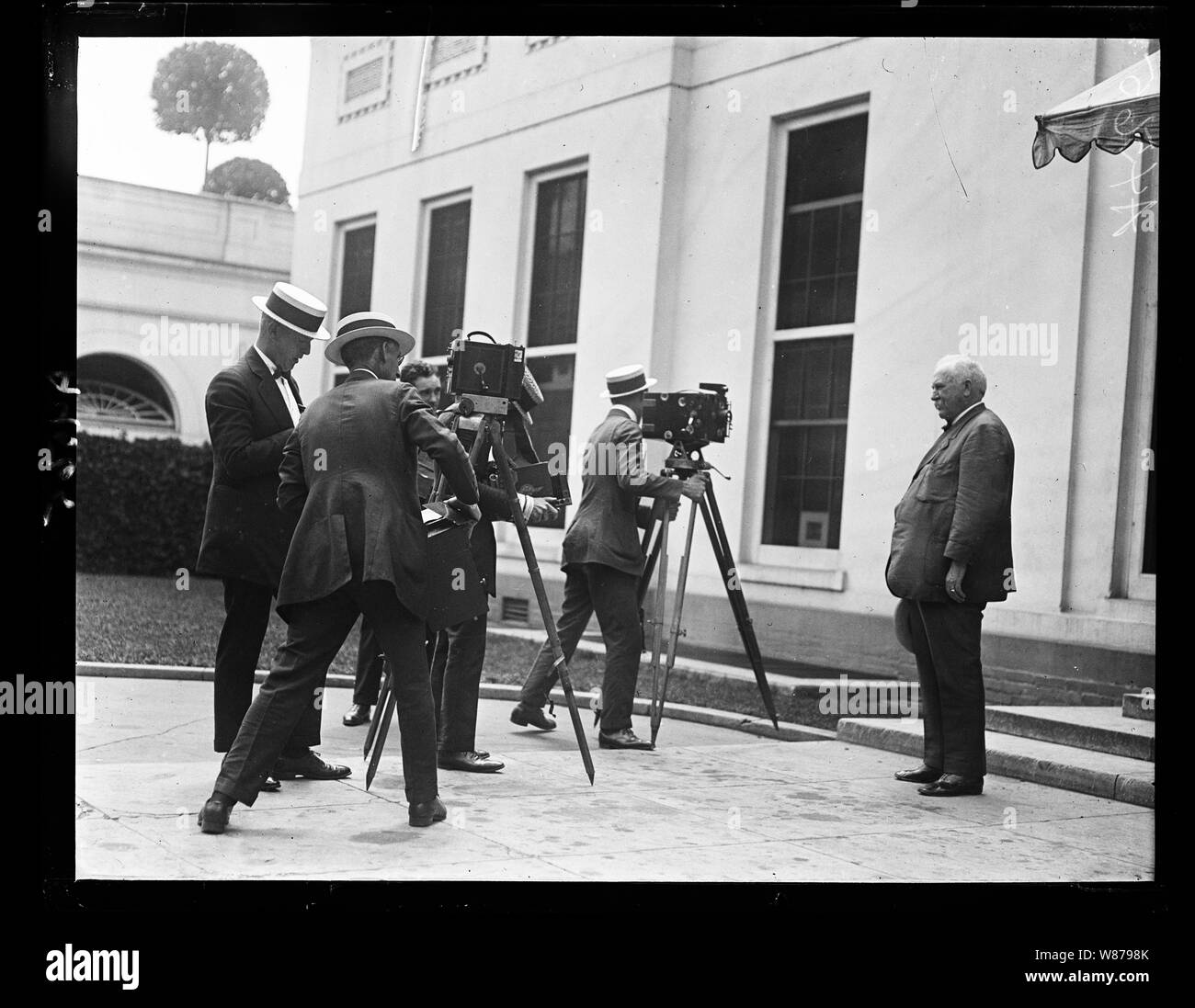 When he resigned photo Black and White Stock Photos & Images - Alamy