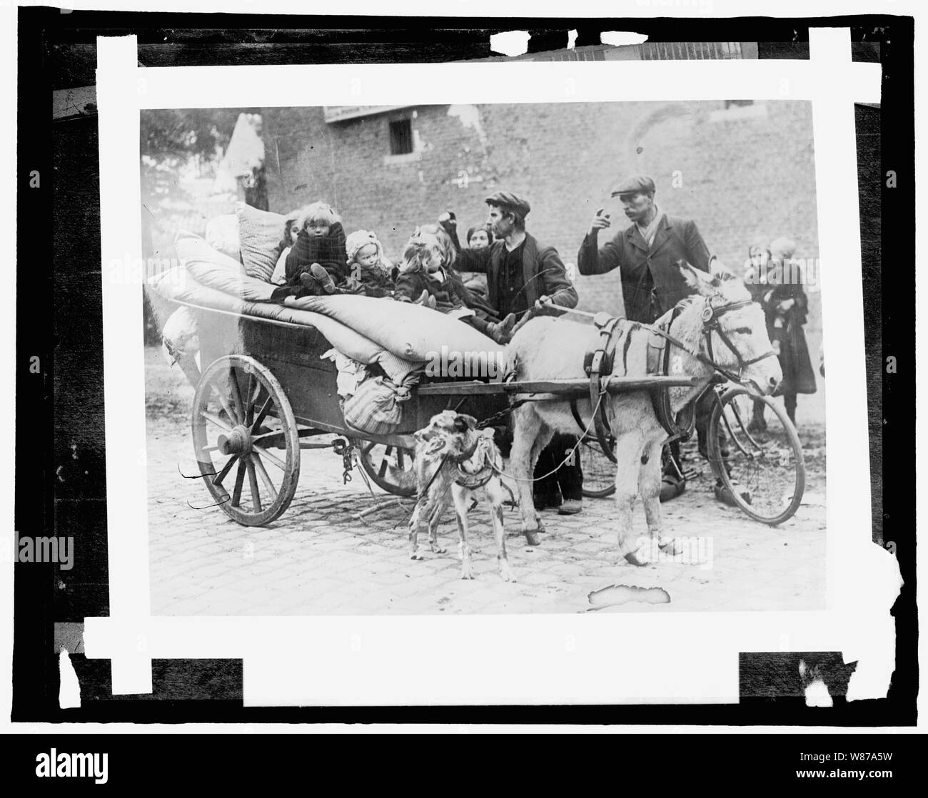 American european conflict Black and White Stock Photos & Images - Alamy