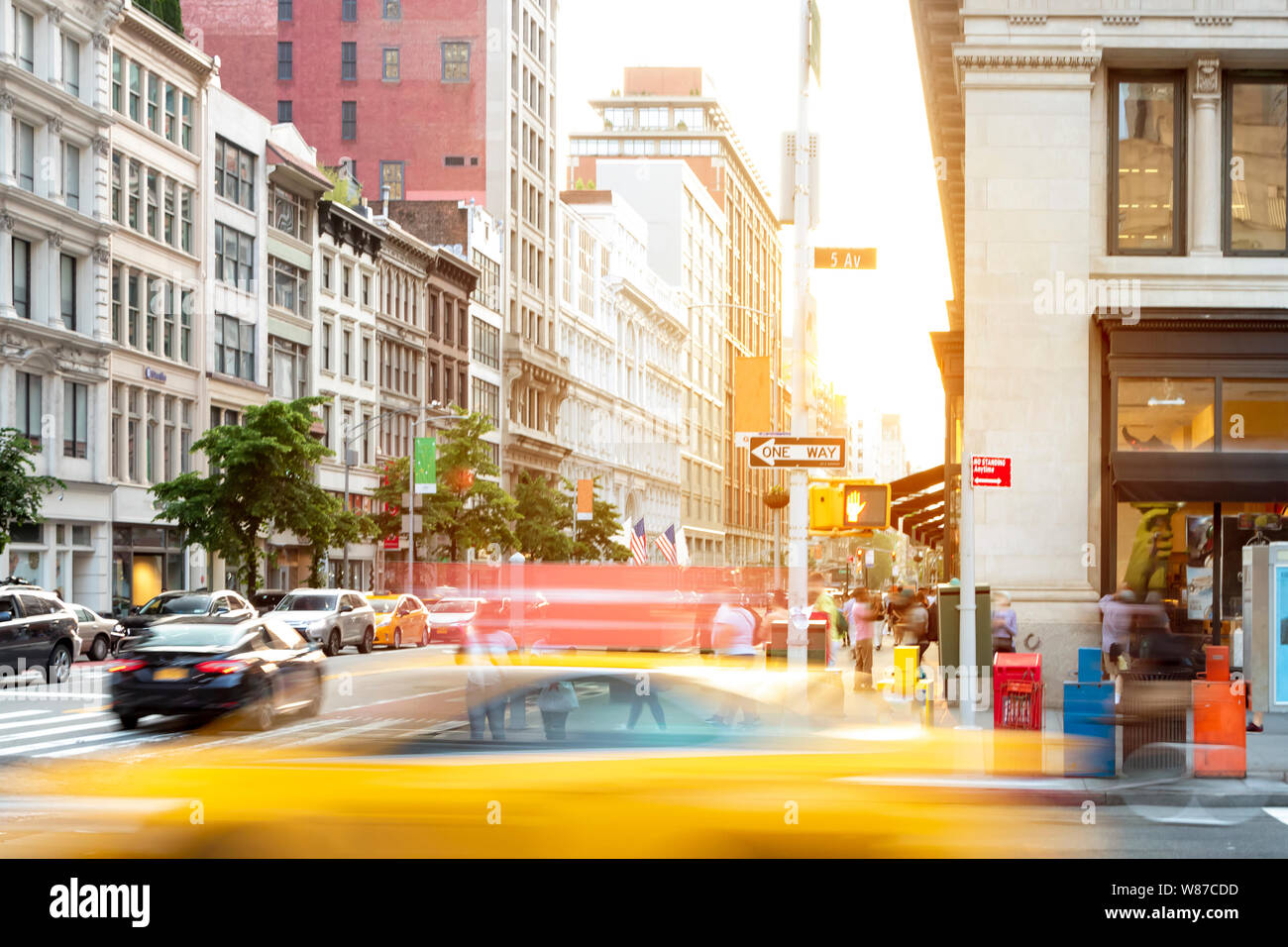 Drive through neighborhood hi-res stock photography and images - Alamy