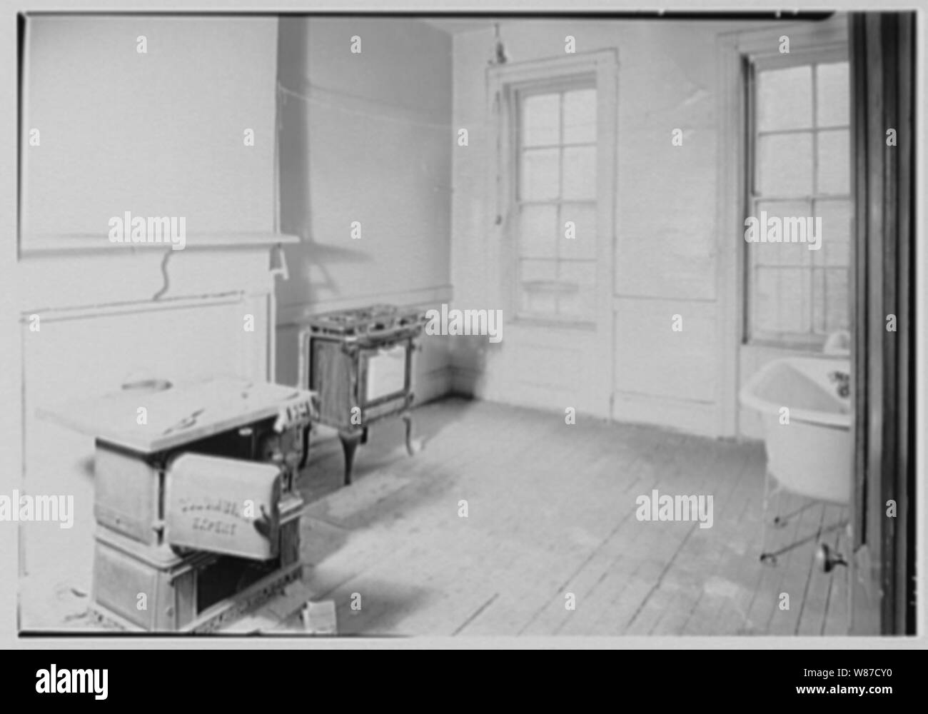 Vintage city building Black and White Stock Photos & Images - Alamy