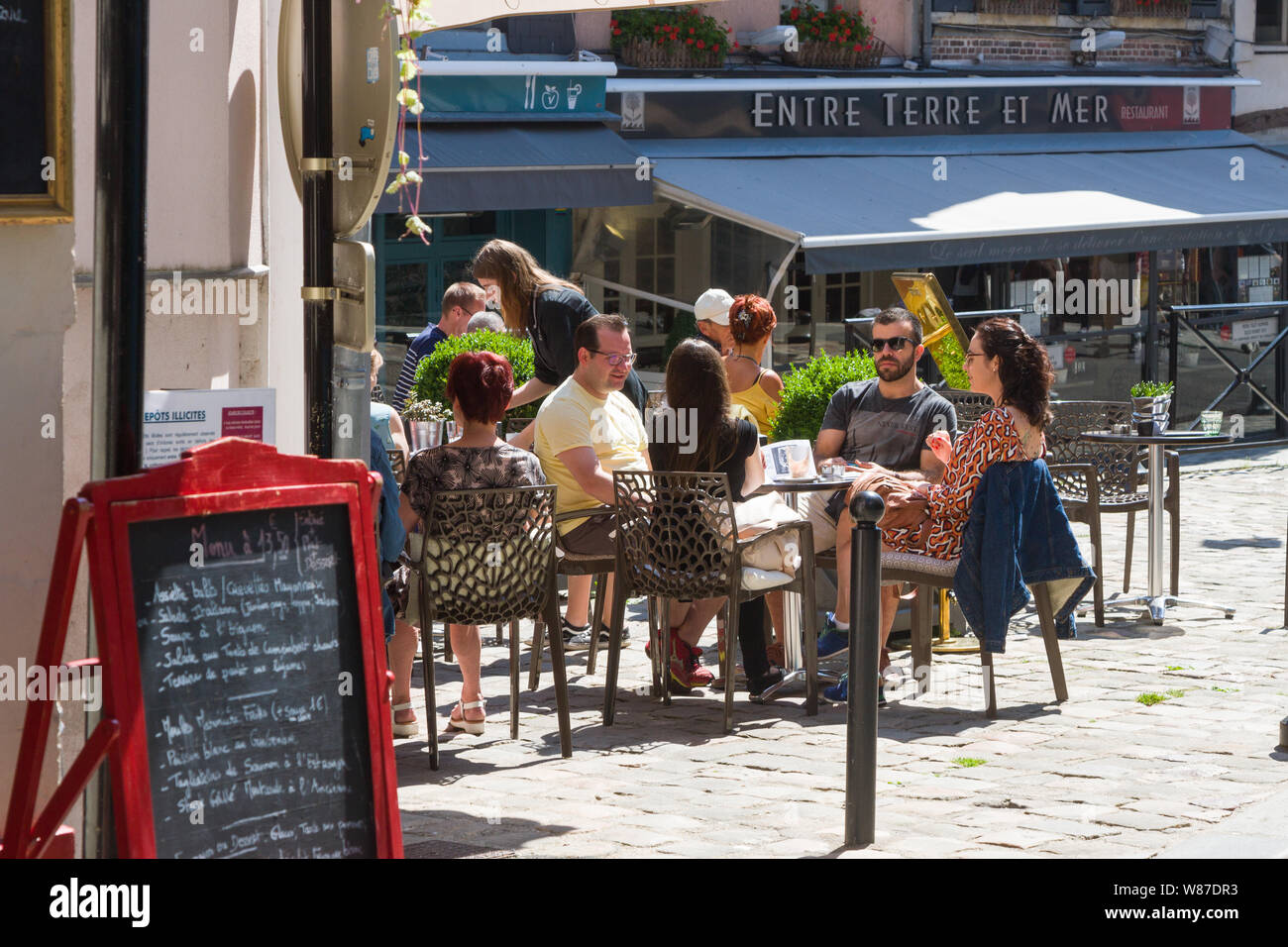 Honfleur restaurant normandy hi-res stock photography and images - Alamy