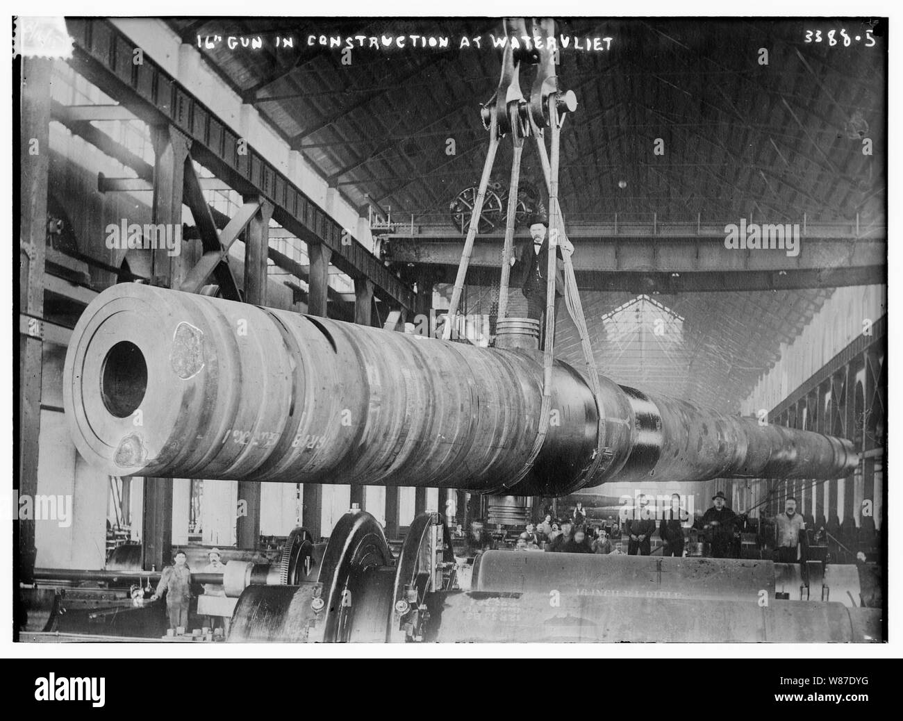16 gun in construction at Watervliet Stock Photo - Alamy