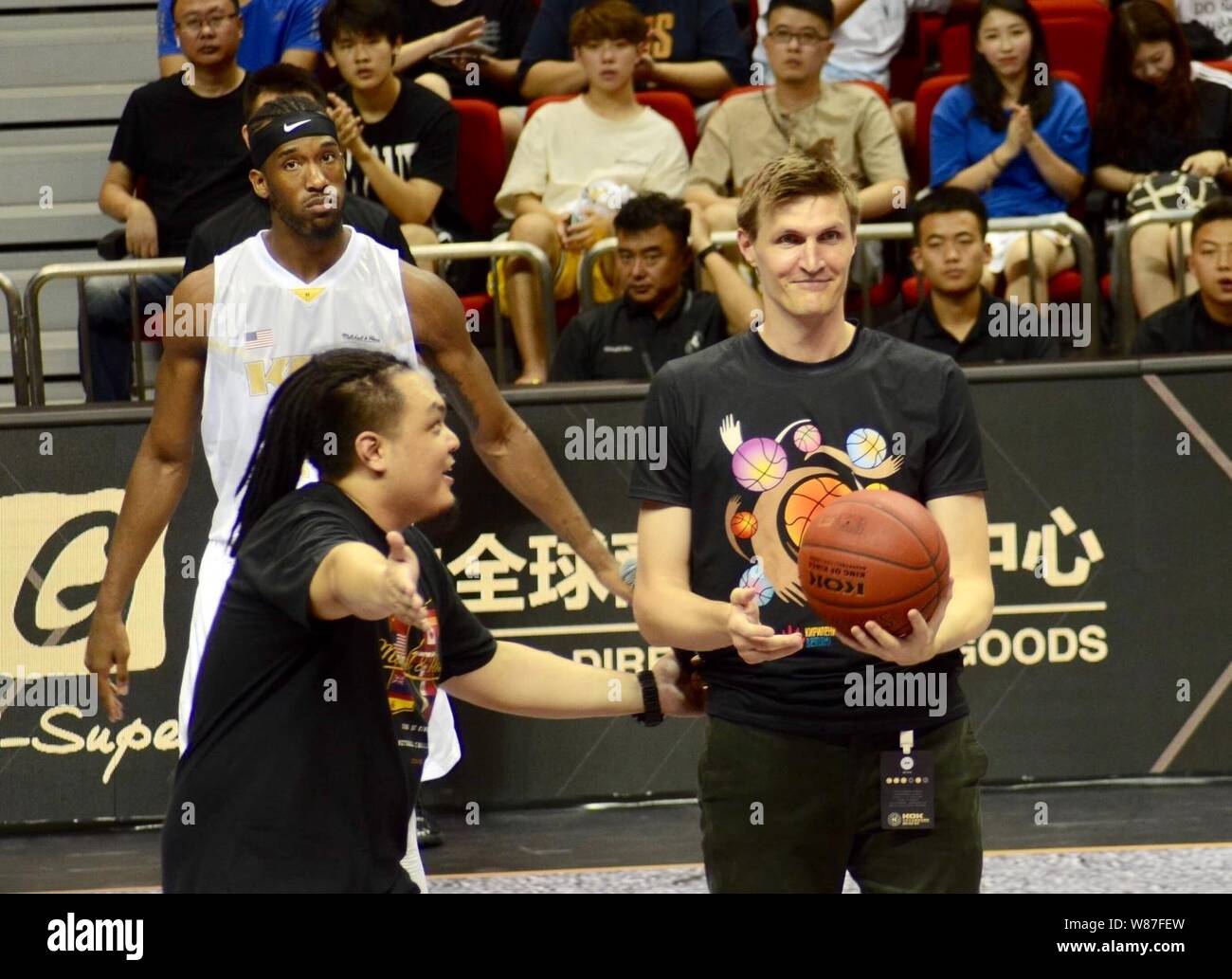 Kok king of kings basketball hi-res stock photography and images - Alamy
