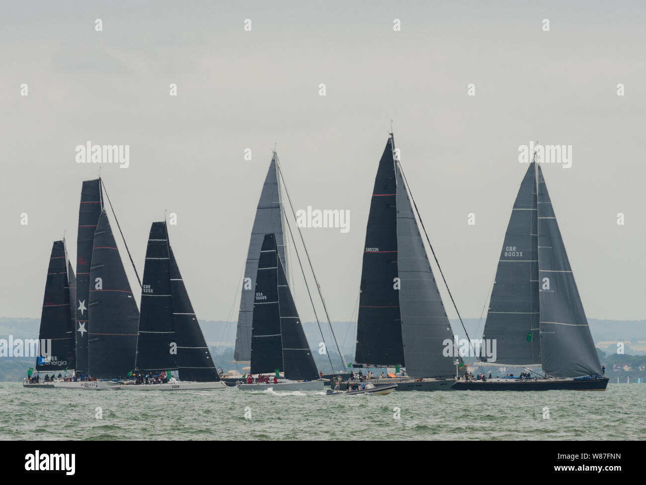 Racing yachts hi-res stock photography and images - Alamy