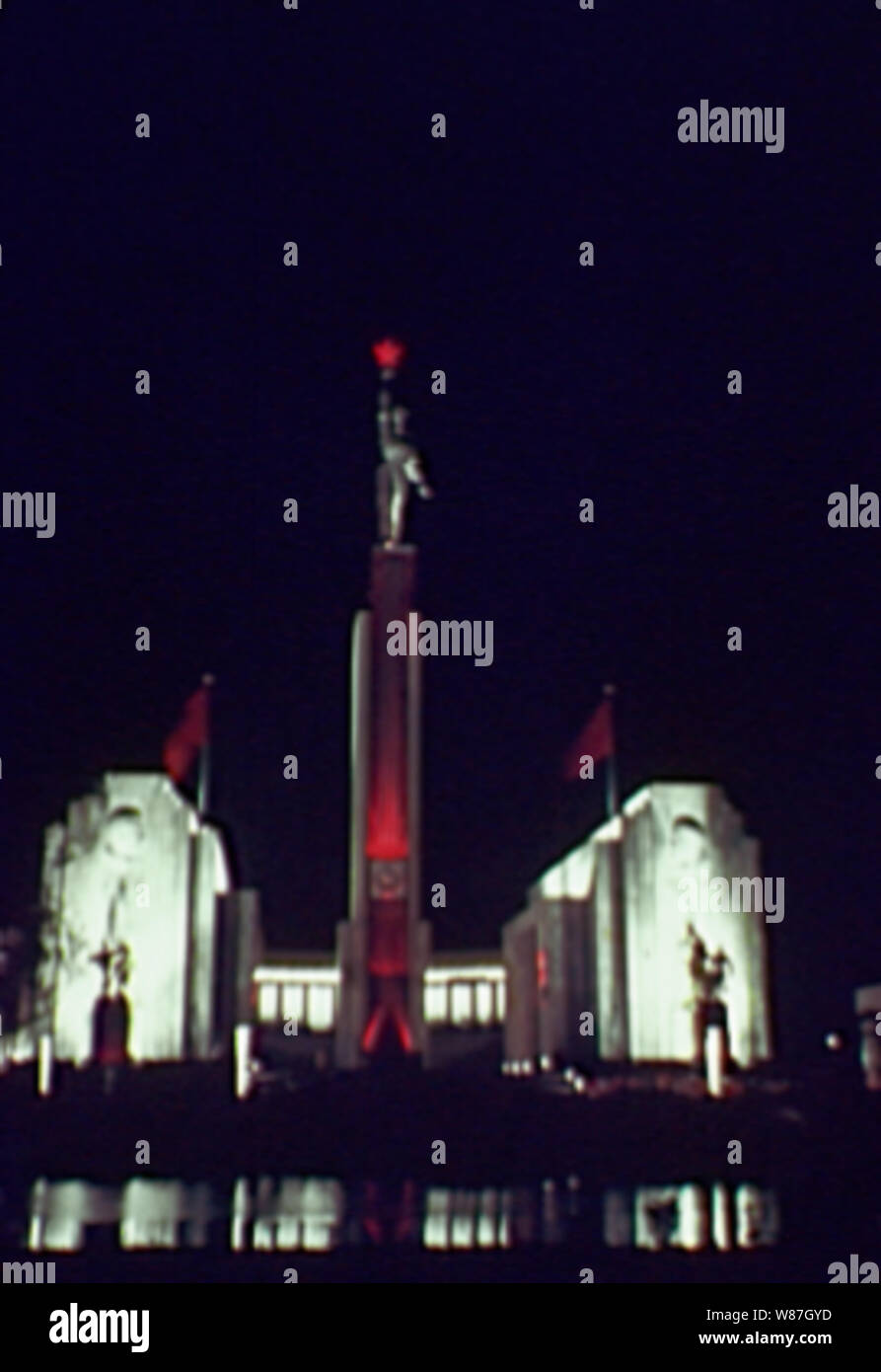 1939 USSR Pavilion Stock Photo - Alamy