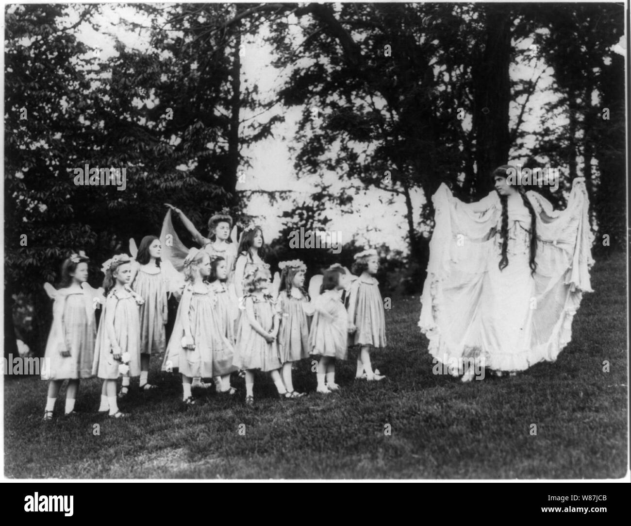 2 scenes from Pastoral Plays, Wash., D.C., May 1906: Procession ...