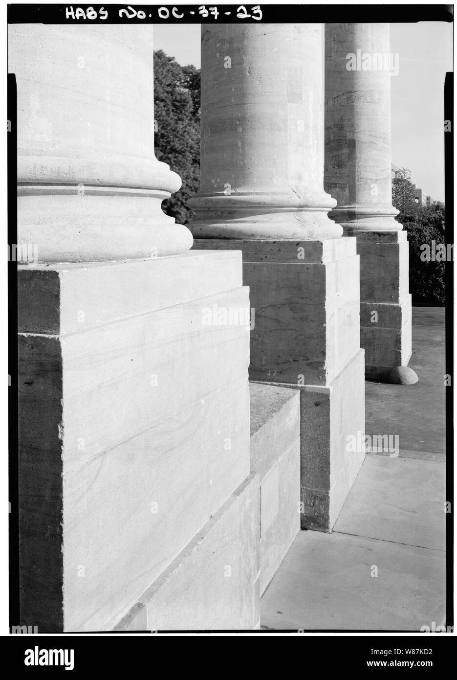23. DETAIL OF STONE COLUMN BASES, NORTH SIDE OF PORTICO FROM NORTHEAST ...