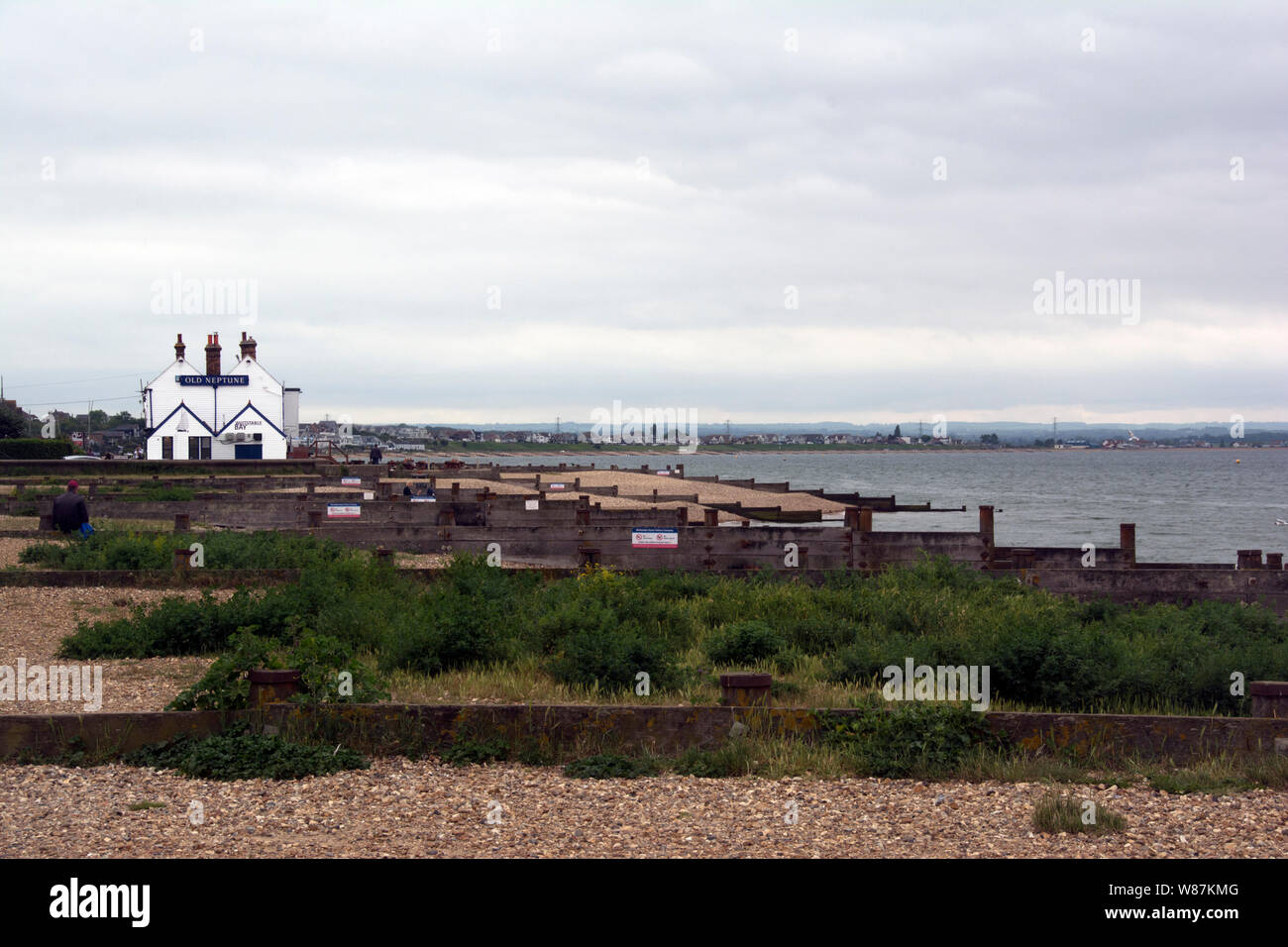 KENT; WHITSTABLE BAY AND BEACH Stock Photo - Alamy