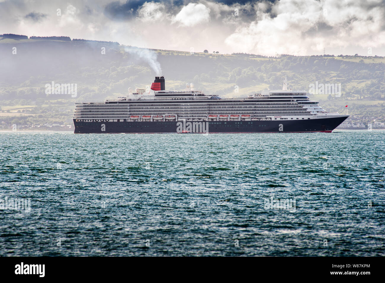 The Cunard Lines Queen Elizabeth leaving Belfast, Northern Ireland ...