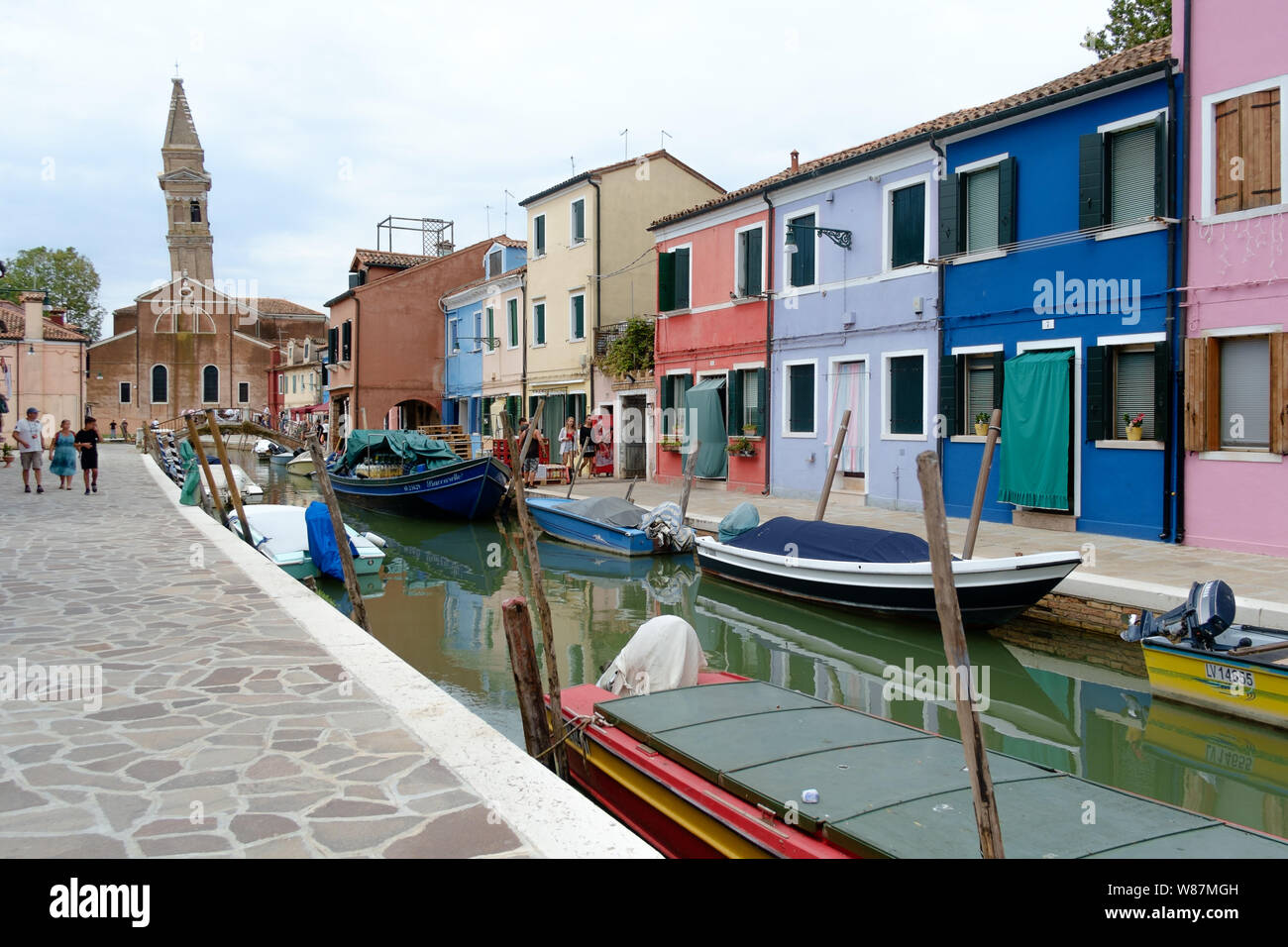 Colourful houses in the fishing village of Burano, Venice Stock Photo - Alamy