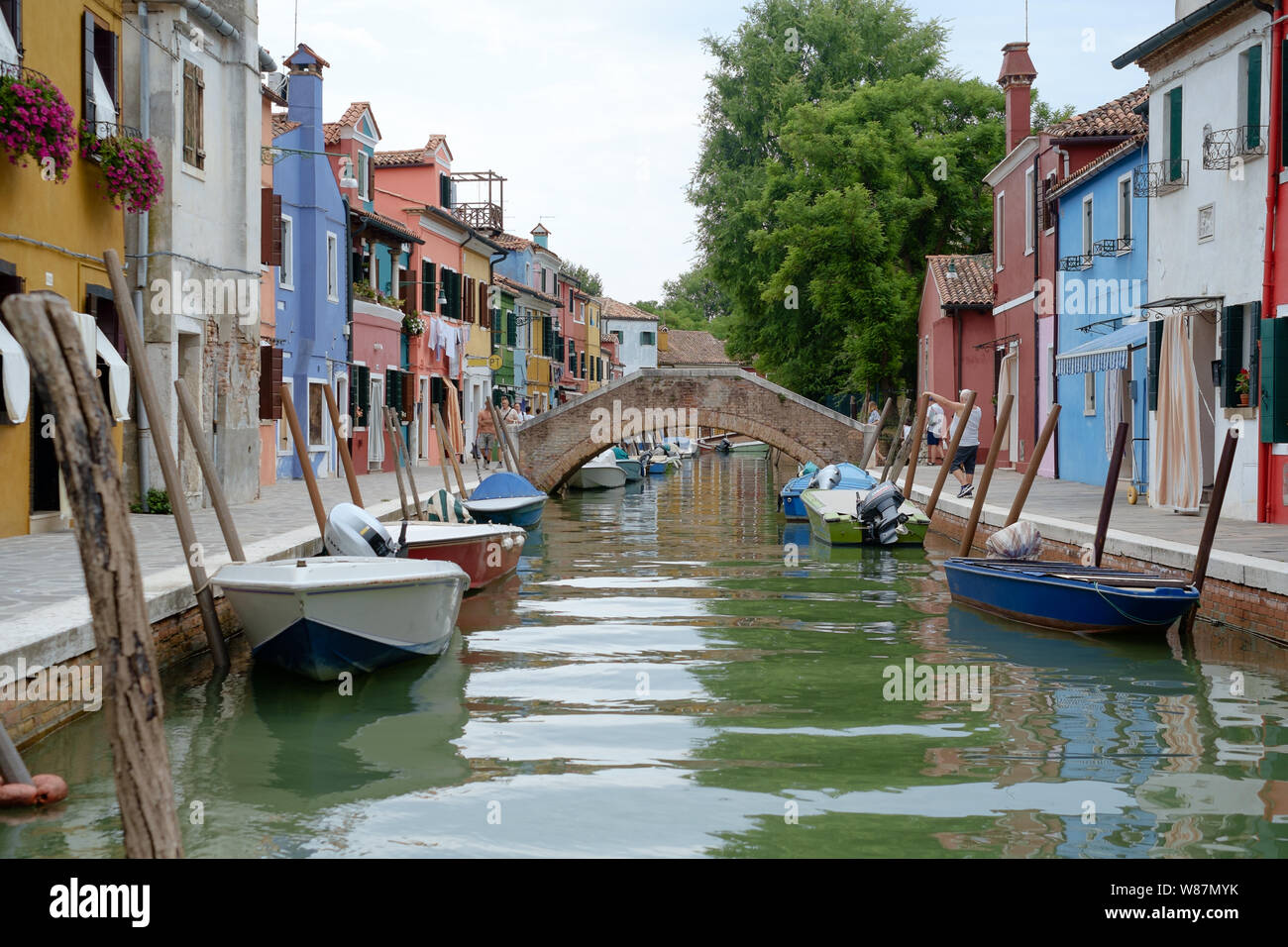 Colourful houses in the fishing village of Burano, Venice Stock Photo - Alamy
