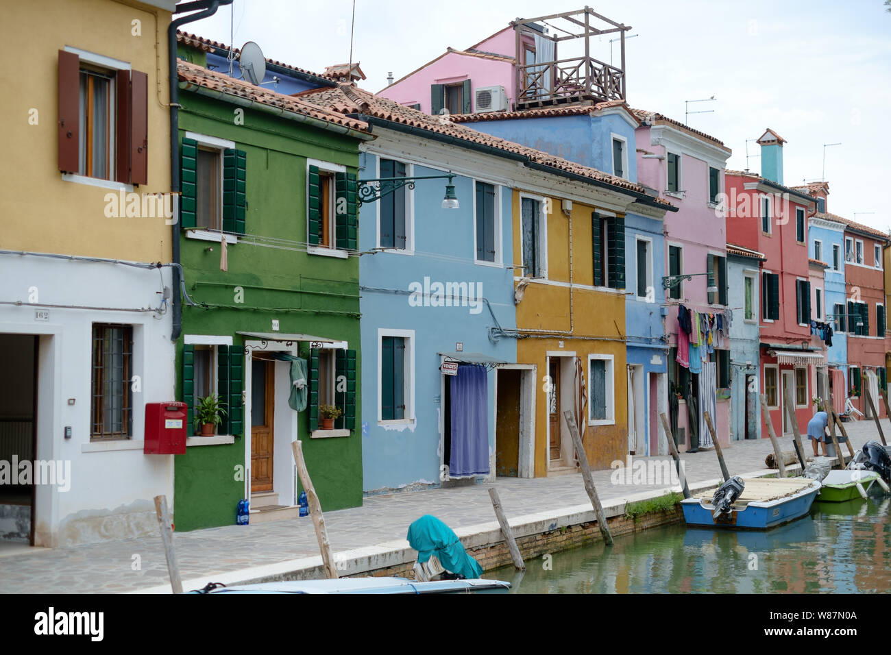 Colourful houses in the fishing village of Burano, Venice Stock Photo - Alamy