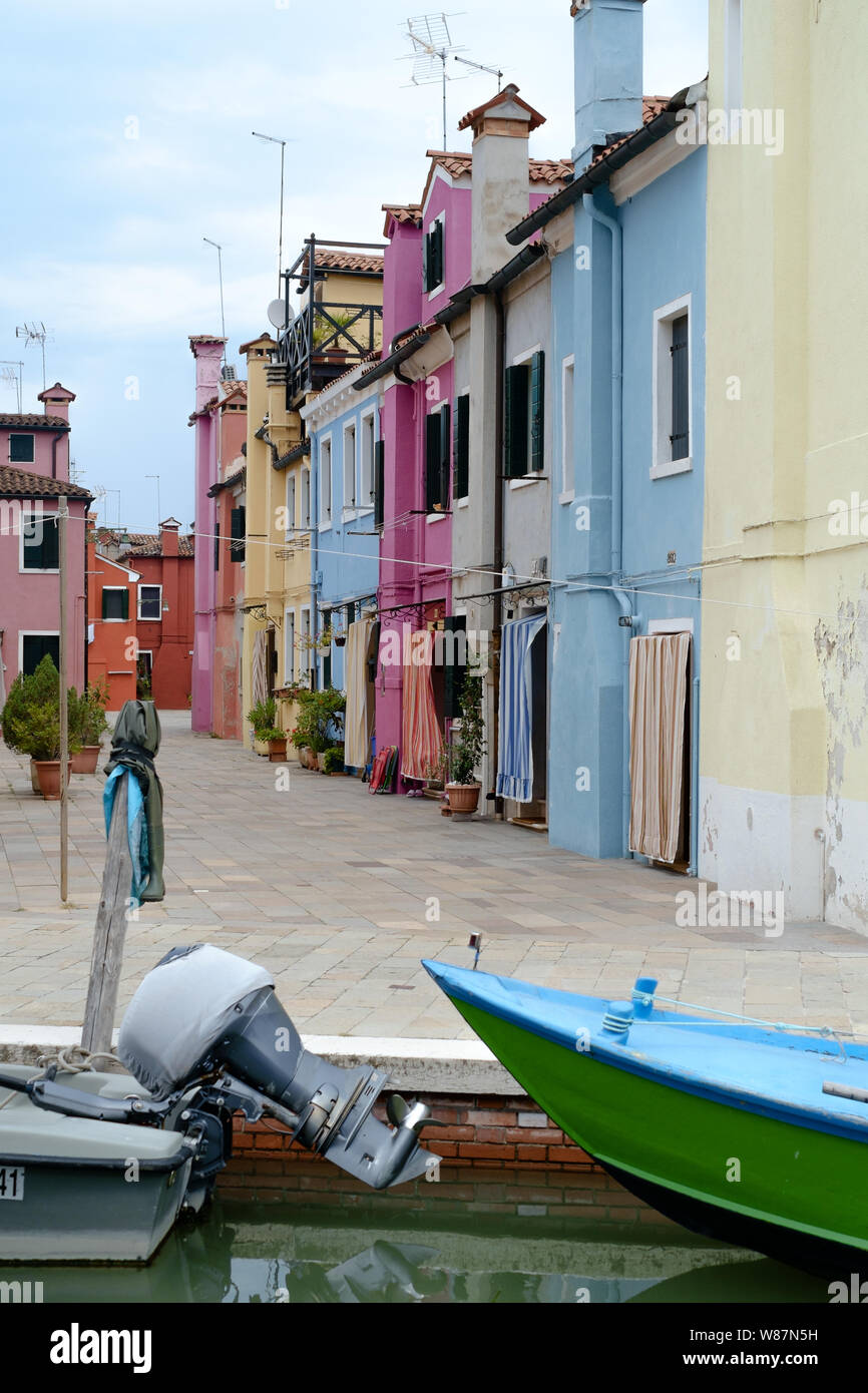 Colourful houses in the fishing village of Burano, Venice Stock Photo - Alamy