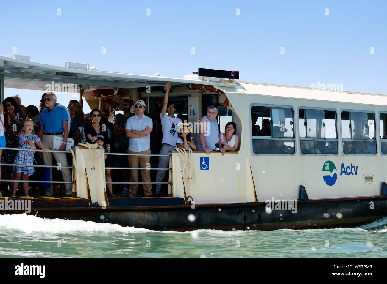 Actv water bus hi-res stock photography and images - Alamy