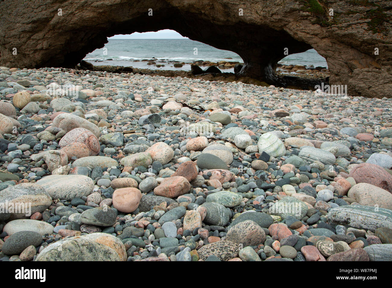 Sea arch, Arches Provincial Park, Newfoundland and Labrador, Canada ...