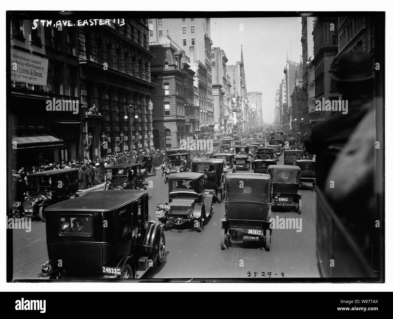 Festival avenue Black and White Stock Photos & Images - Alamy