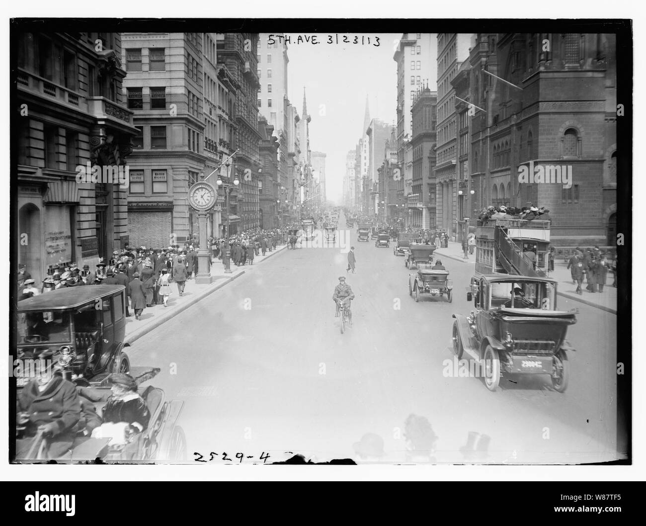 5th Cut Out Stock Images & Pictures - Alamy