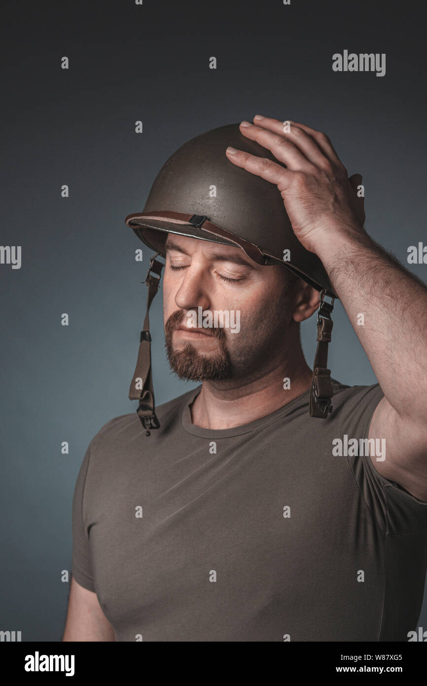 Ww2 soldier helmet hi-res stock photography and images - Alamy