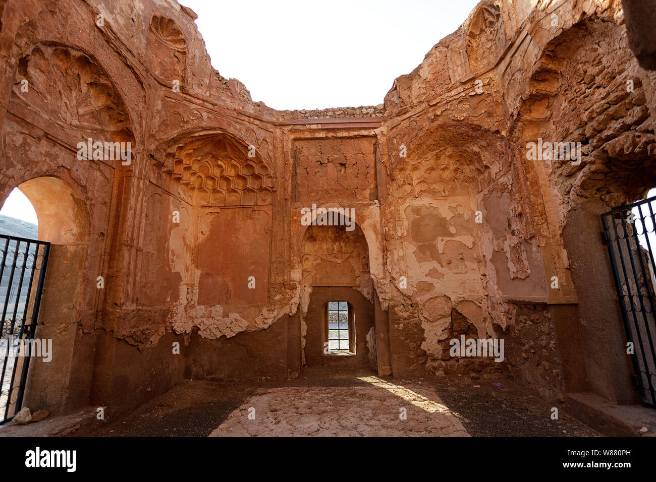 Mausoleum of bibi maryam at qalhat hi-res stock photography and images ...
