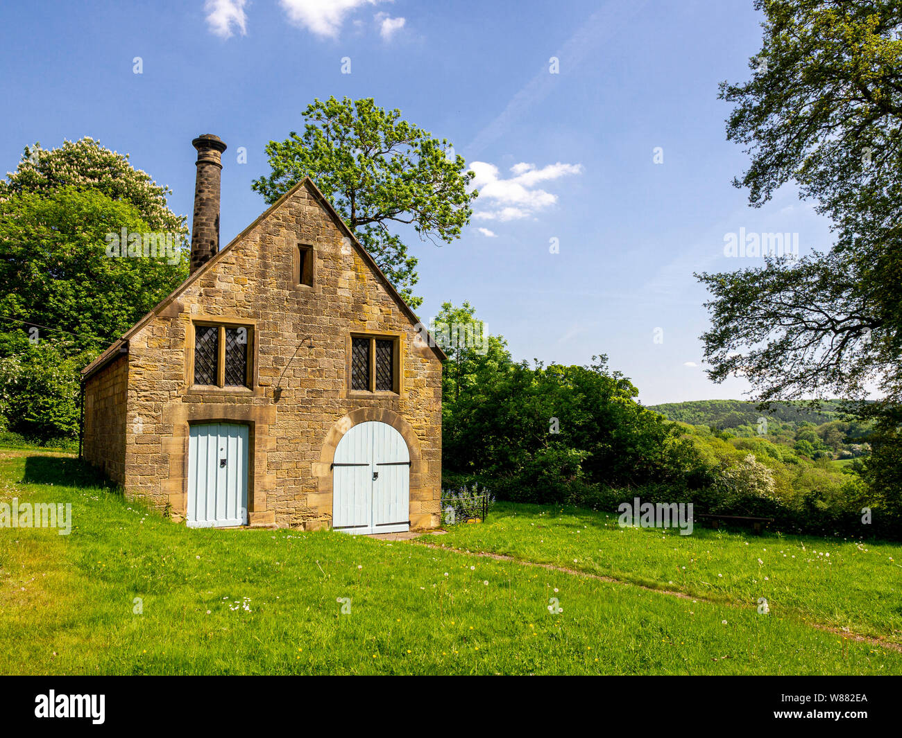 Derbyshire Outbuilding High Resolution Stock Photography and Images - Alamy