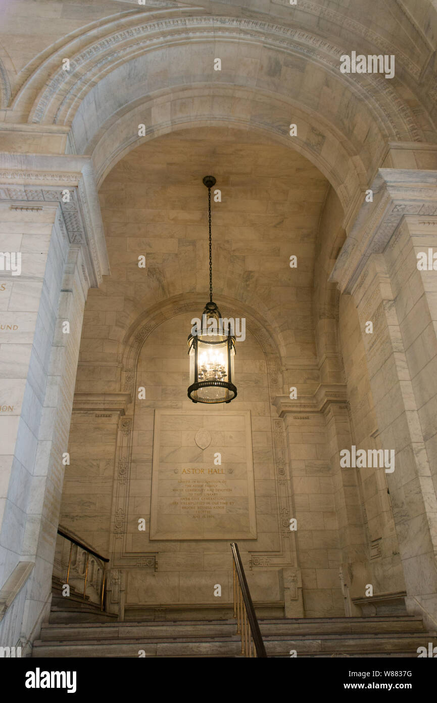 Ornate Lighting, New York Central Library Stock Photo - Alamy