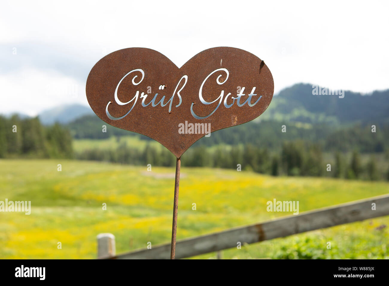 Welcome home sign hi-res stock photography and images - Alamy