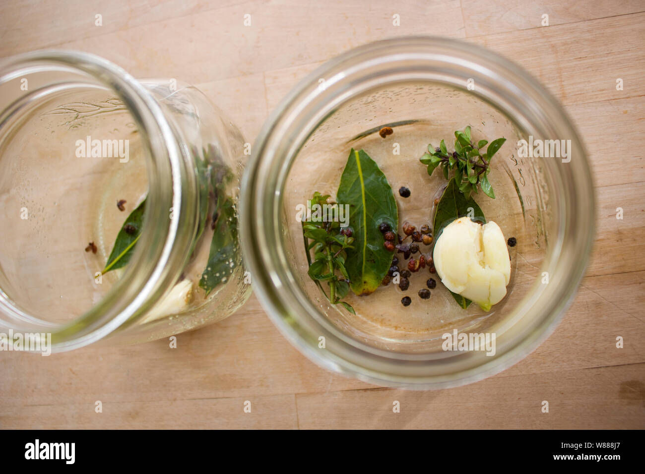 Marinade brining hi-res stock photography and images - Alamy