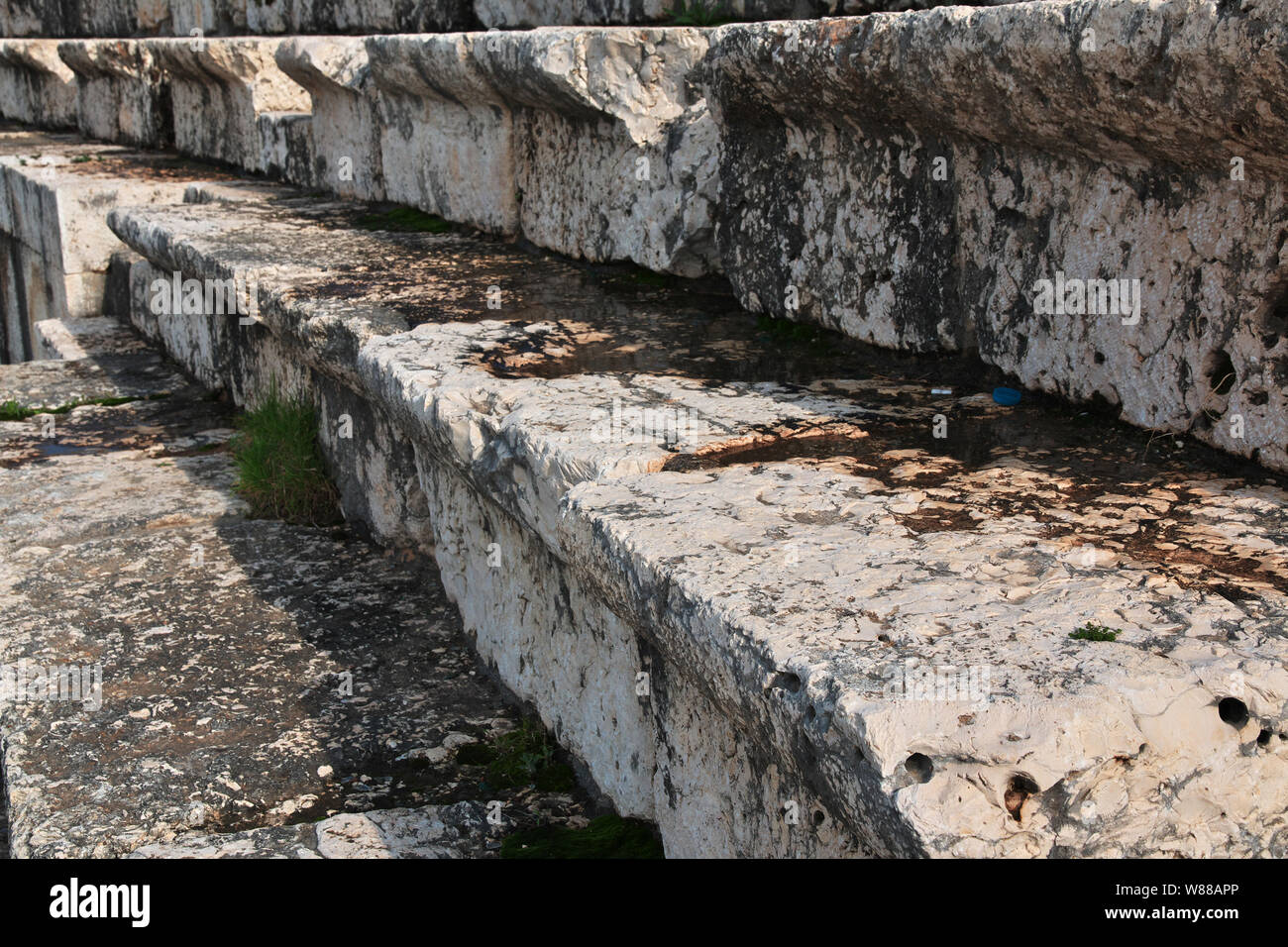 Roman ruins in Tyre (Sour), Lebanon Stock Photo - Alamy