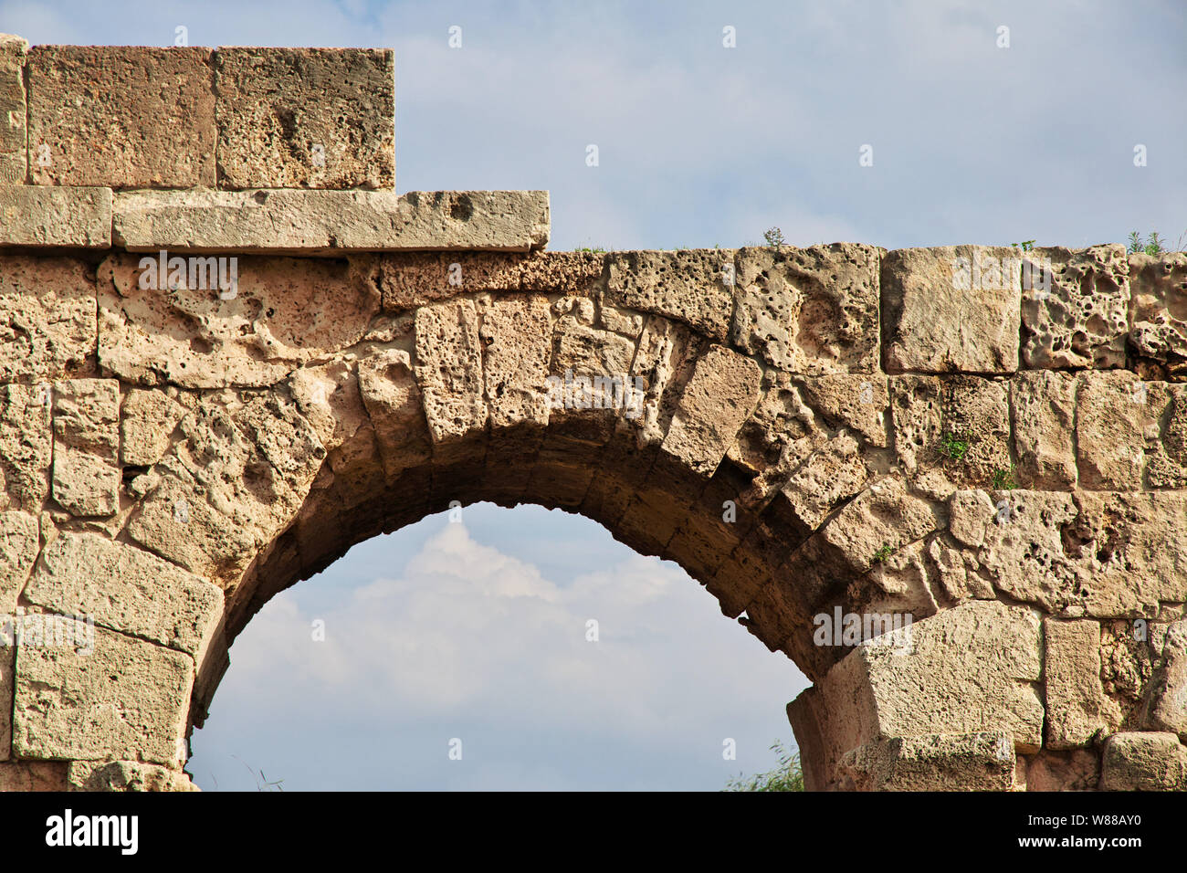 Roman ruins in Tyre (Sour), Lebanon Stock Photo - Alamy