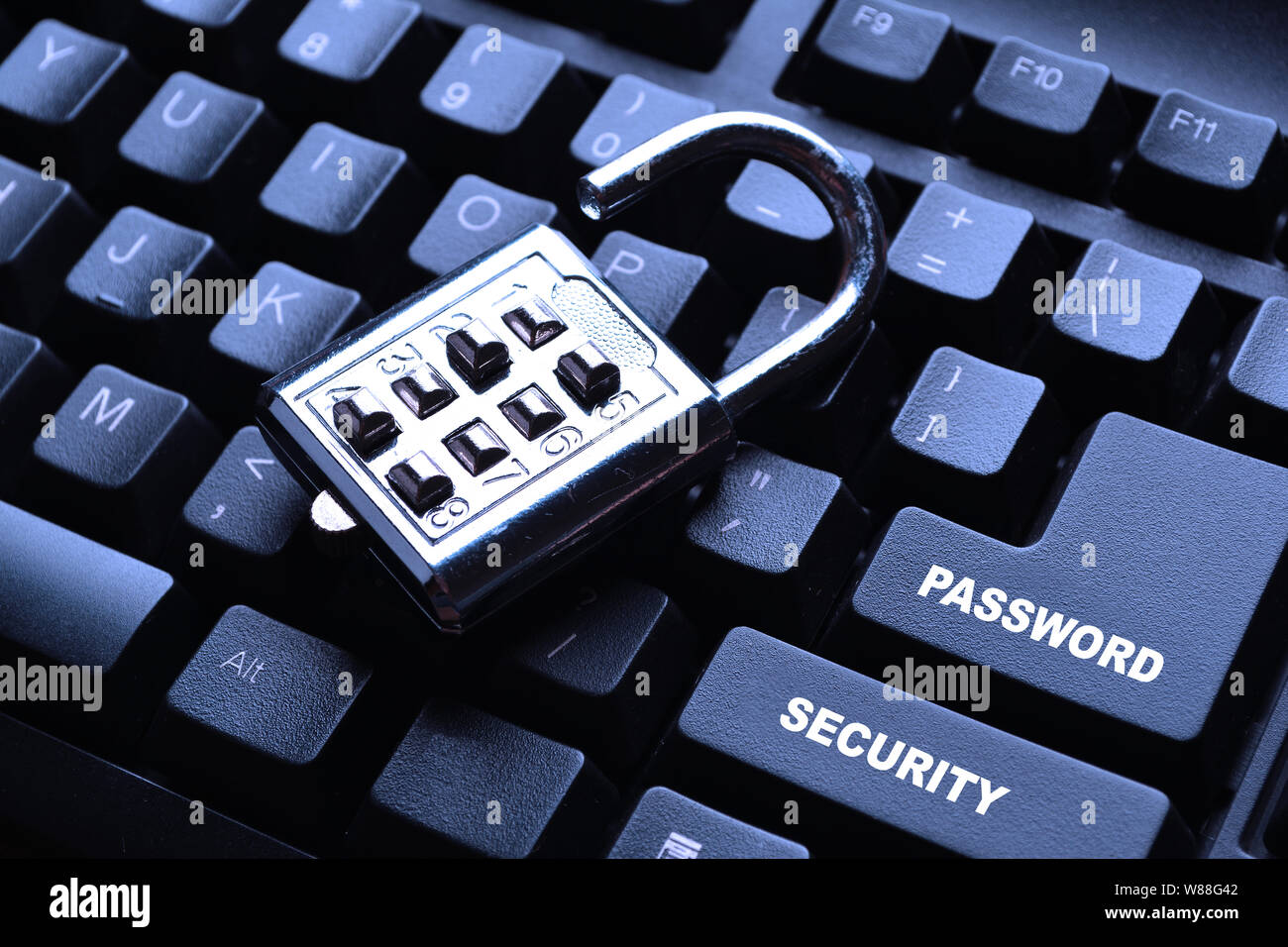 Security lock on black computer keyboard Stock Photo - Alamy