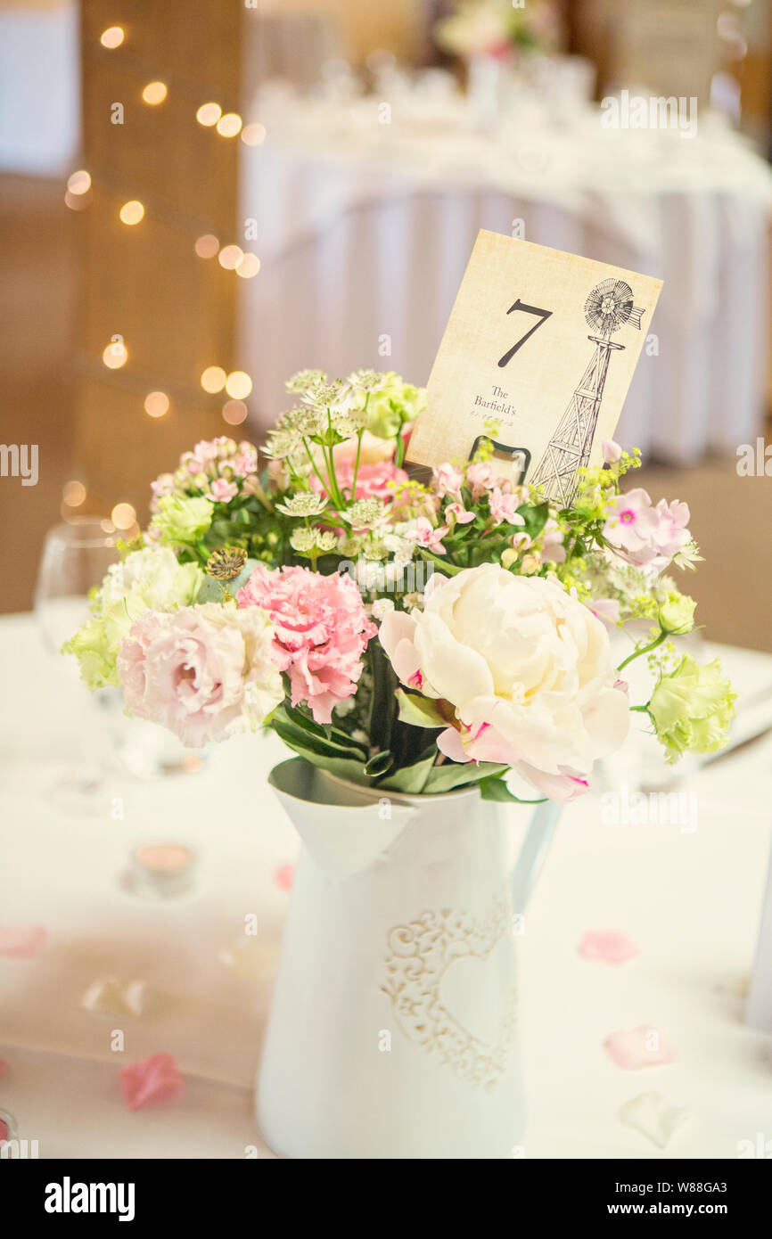 Reception accessories hi-res stock photography and images - Alamy