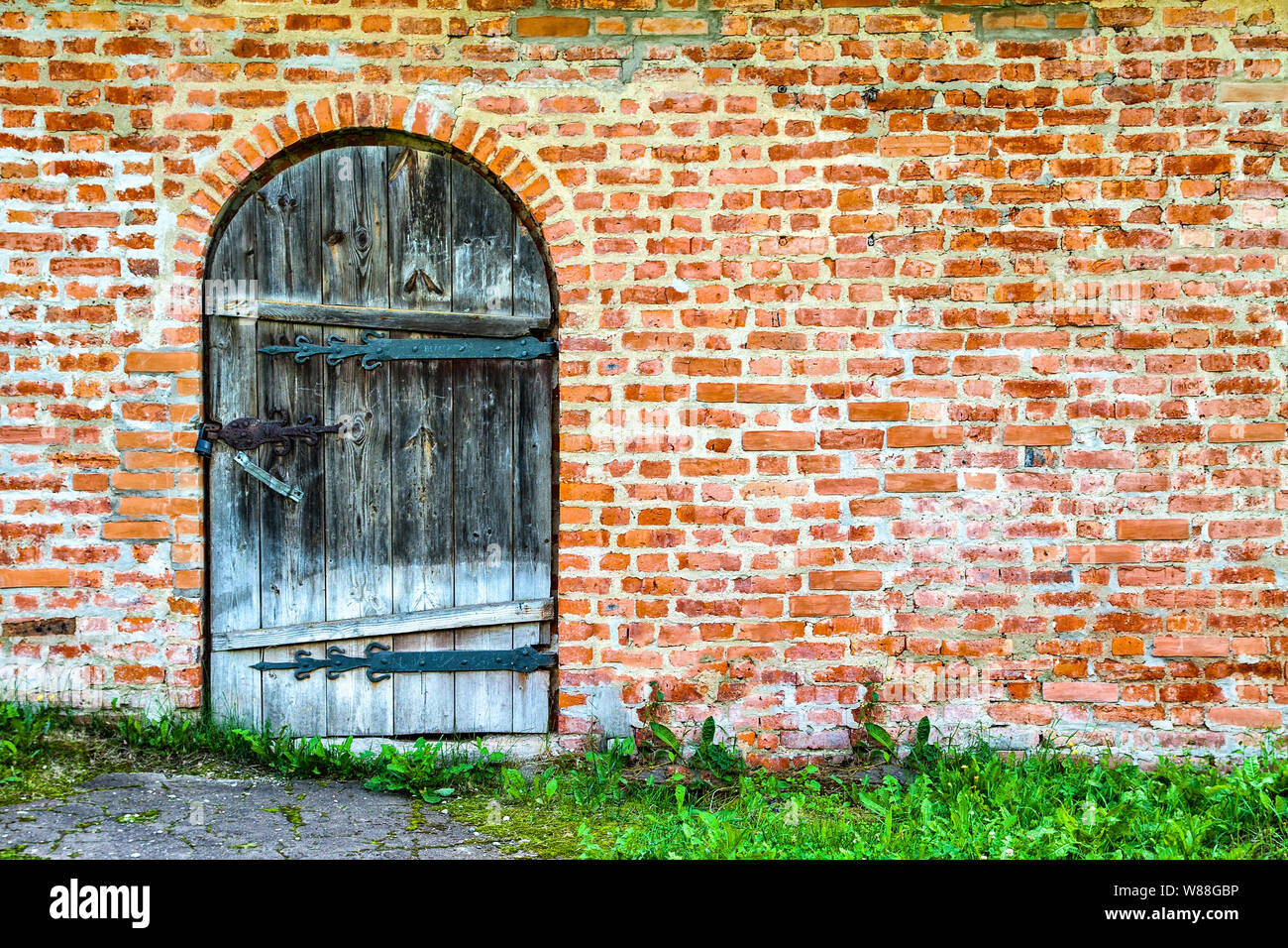 Old style brick barn hi-res stock photography and images - Alamy