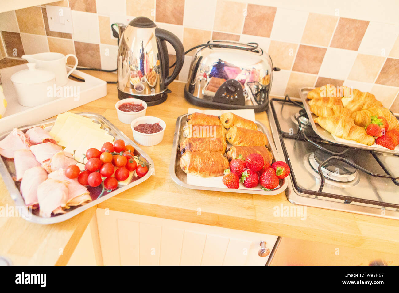 Pastries cooker hi-res stock photography and images - Alamy