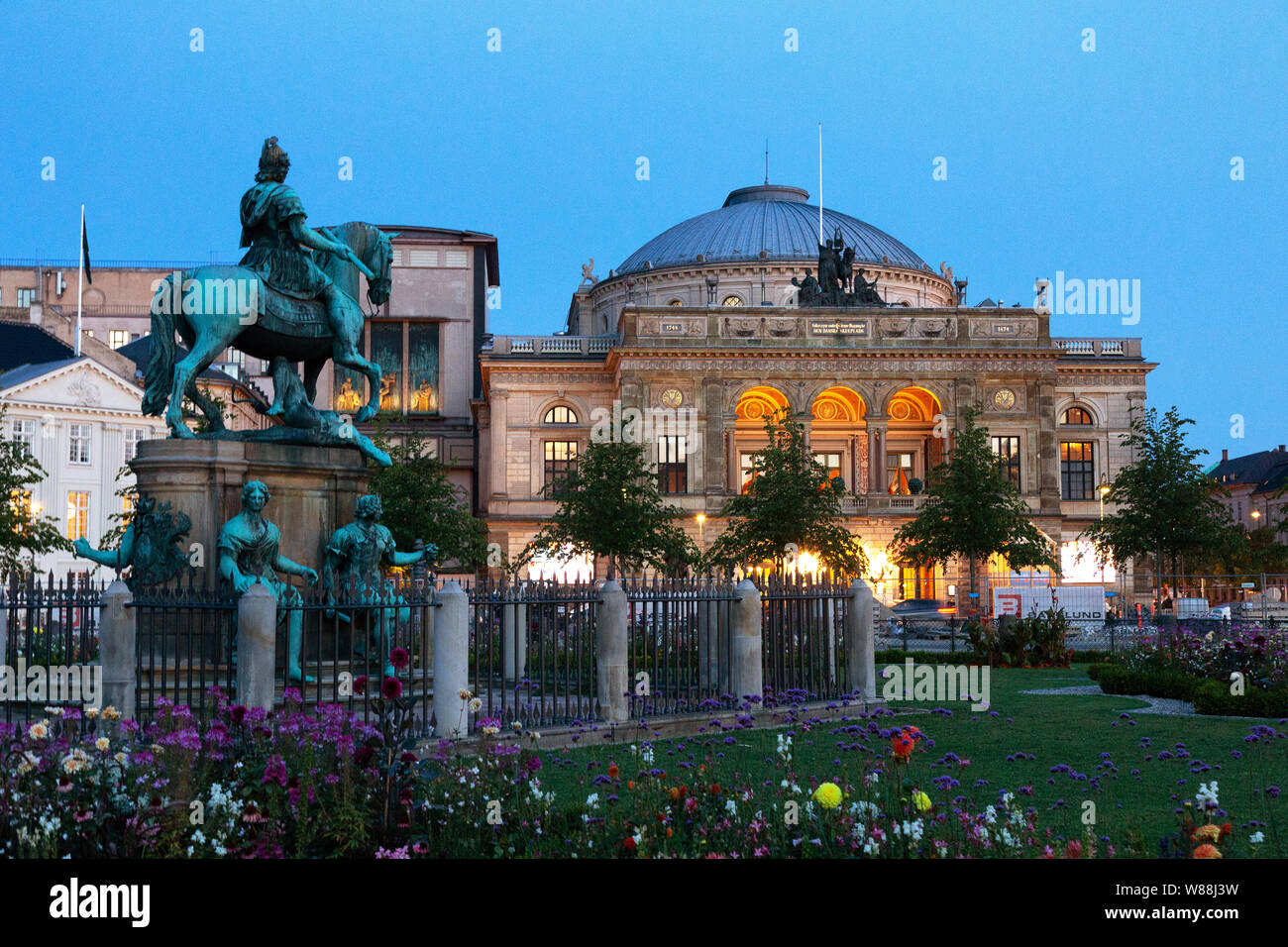 Kongens nytorv hi-res stock photography and images - Alamy