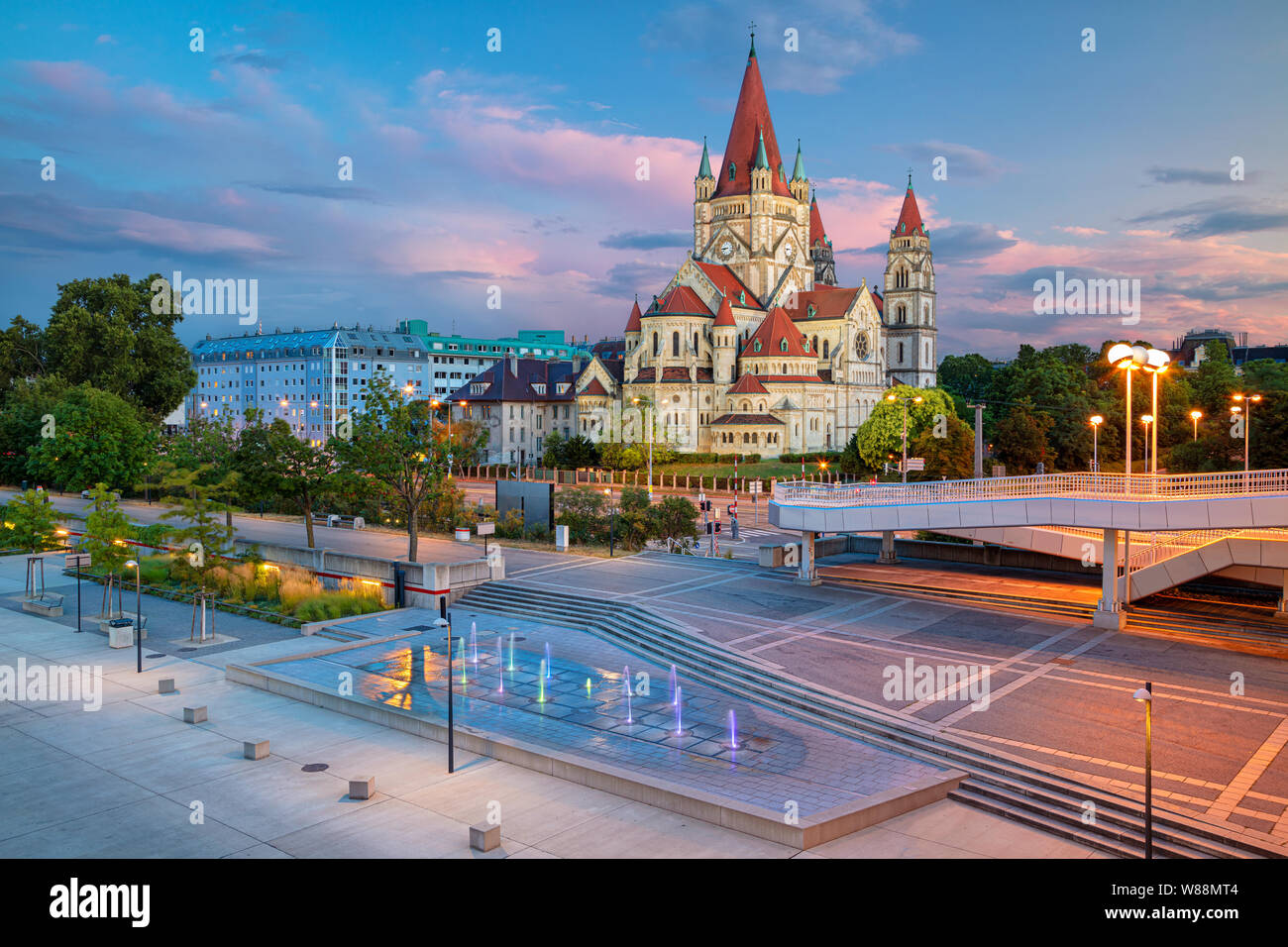 Capital city of austria hi-res stock photography and images - Alamy
