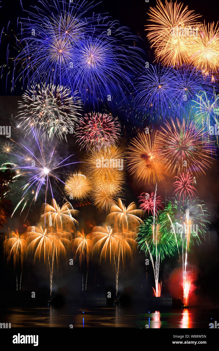 Explosive pyrotechnic devices hi-res stock photography and images - Alamy