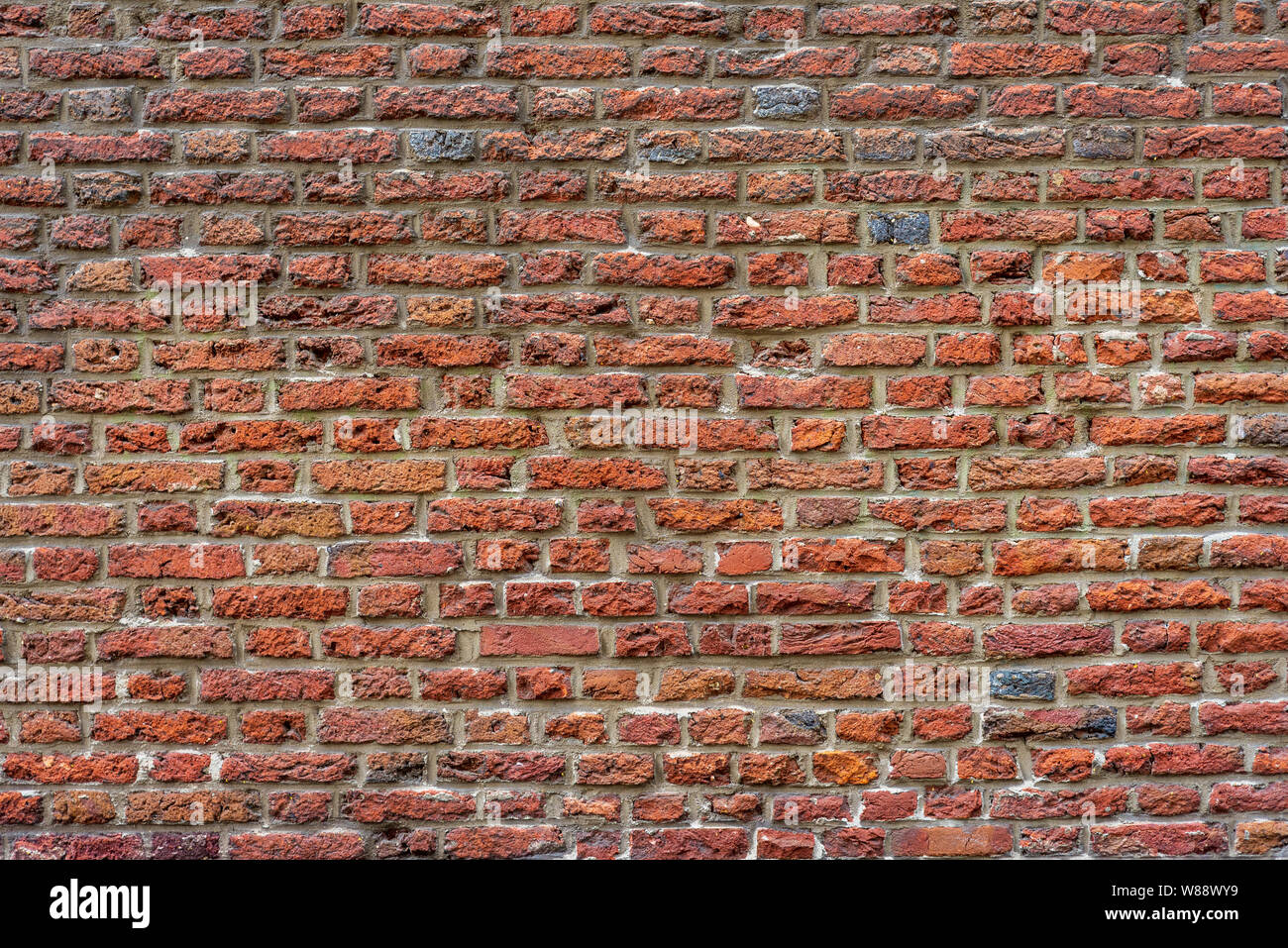 Flemish bond brickwork hi-res stock photography and images - Alamy