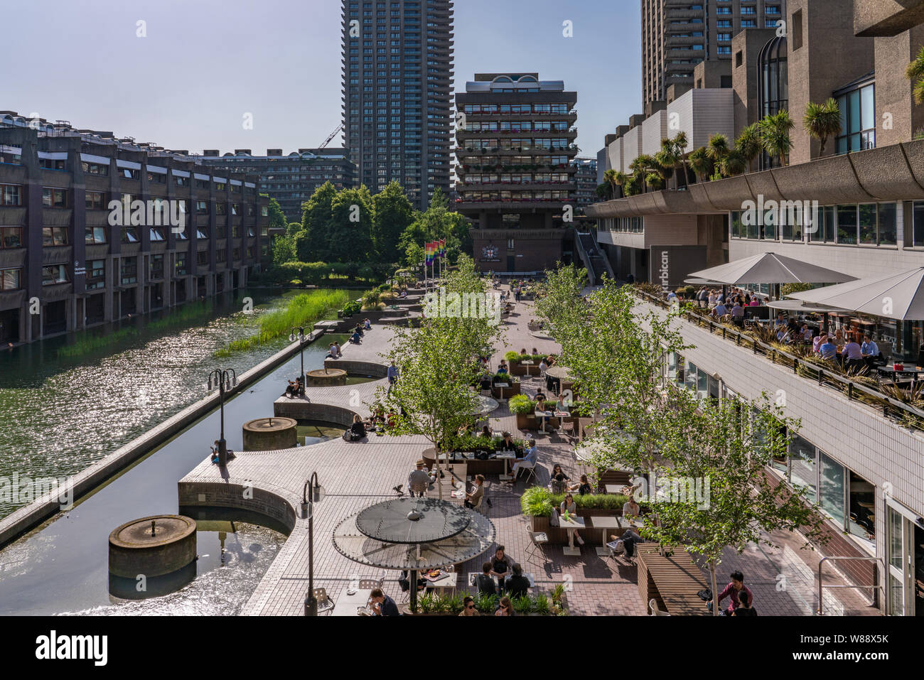 The barbican centre hi-res stock photography and images - Alamy