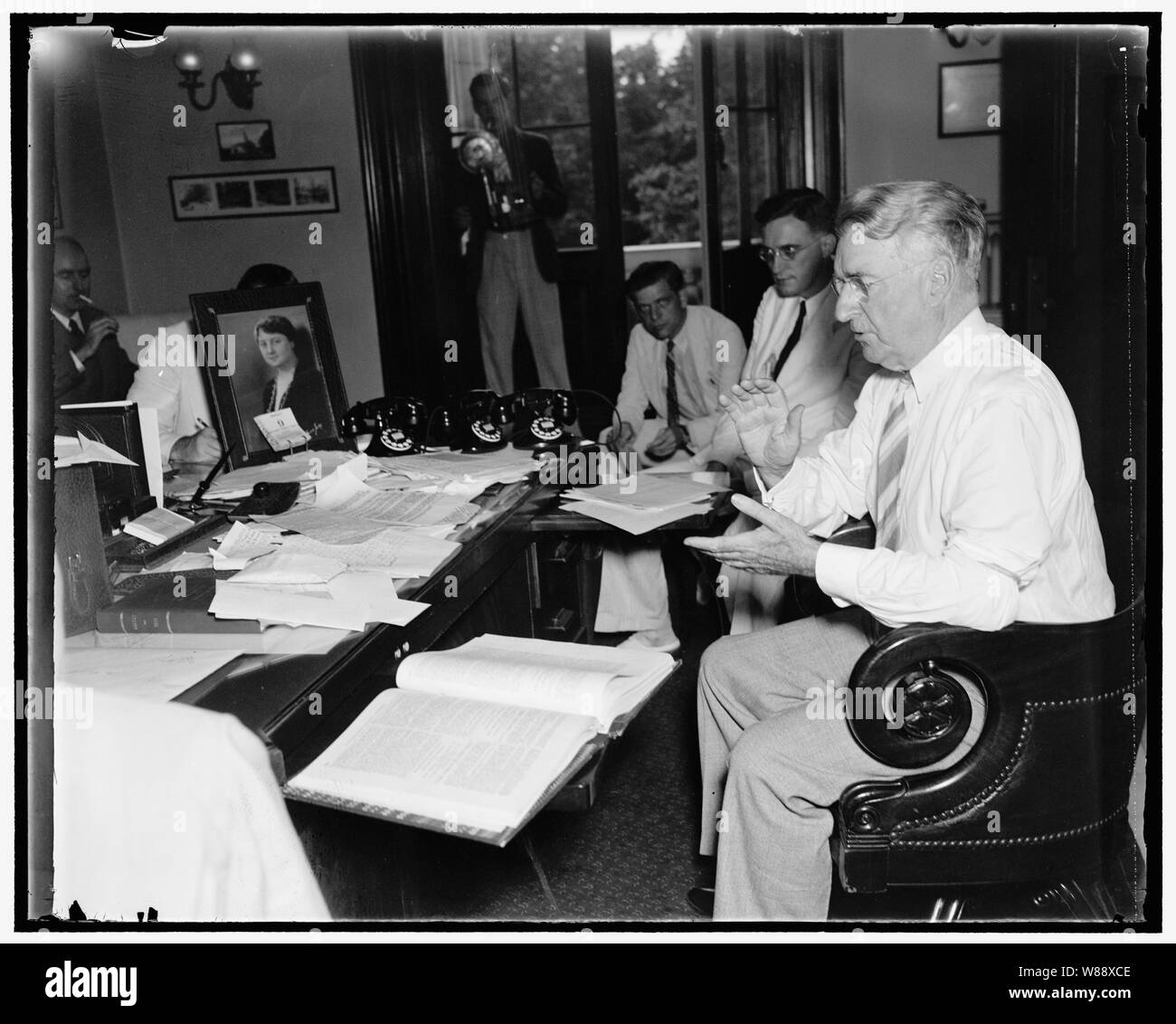 Five minutes peace hi-res stock photography and images - Alamy