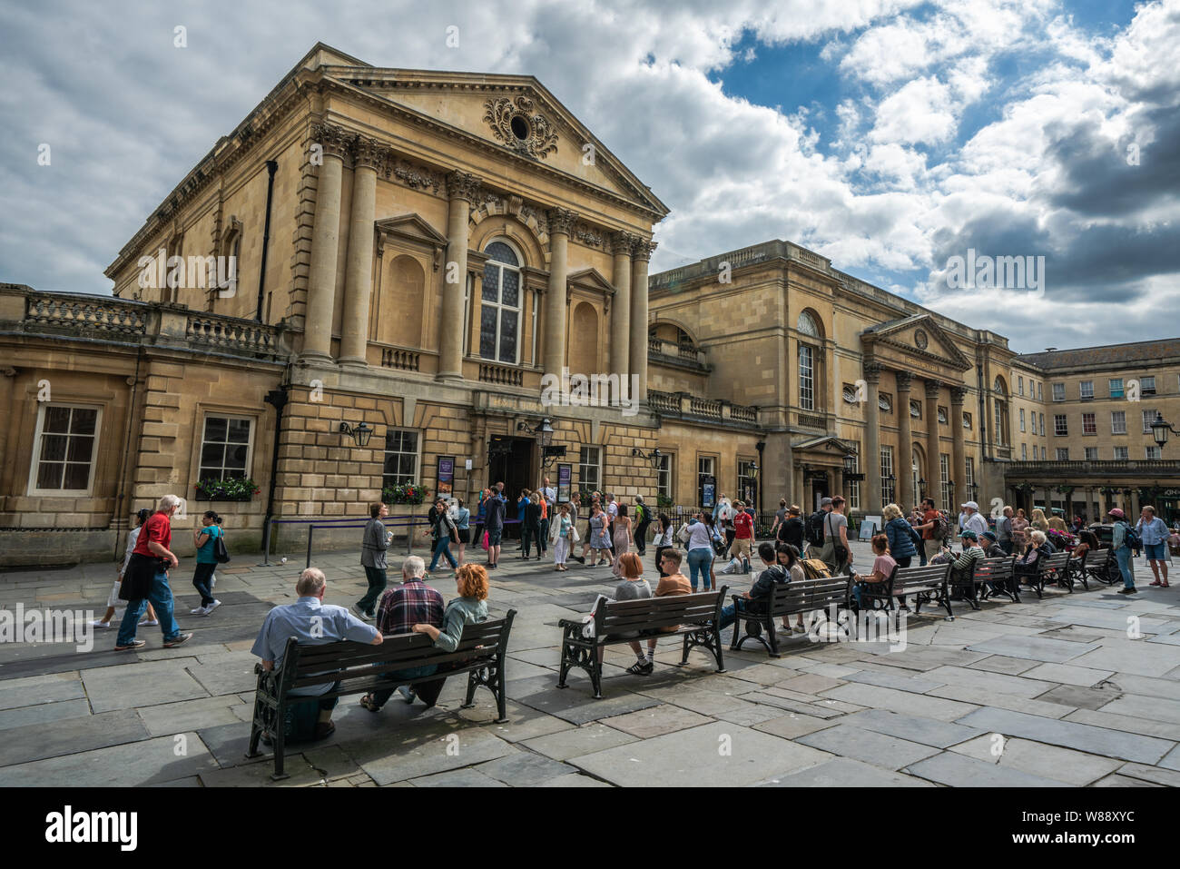 Kingston Parade Square in Bath Stock Photo - Alamy