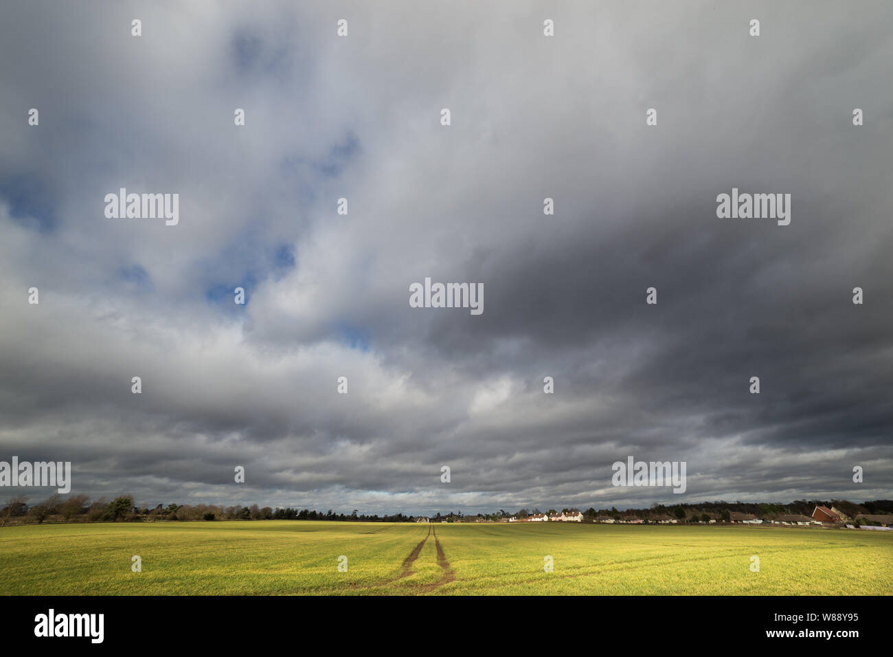 Big dark hi-res stock photography and images - Alamy