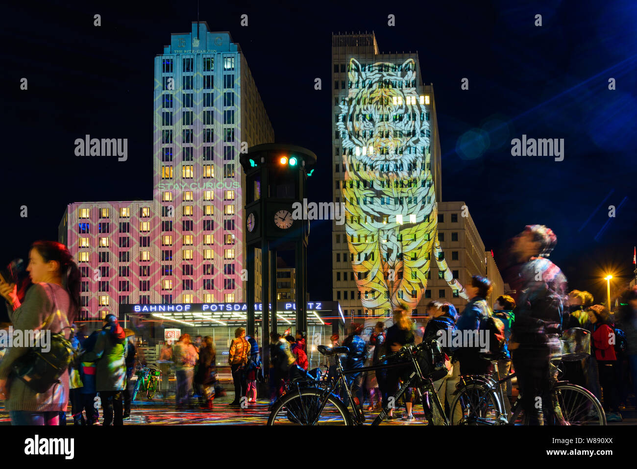Projection mapping hi-res stock photography and images - Alamy