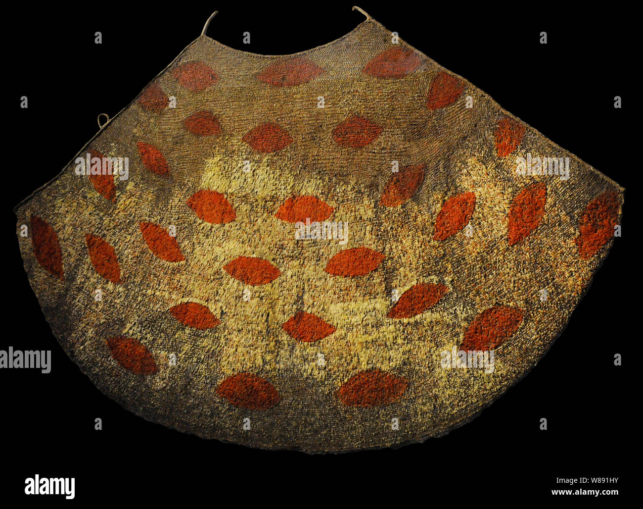 Cloak that the Hawaiian chiefs wore as a symbol of their high social ...