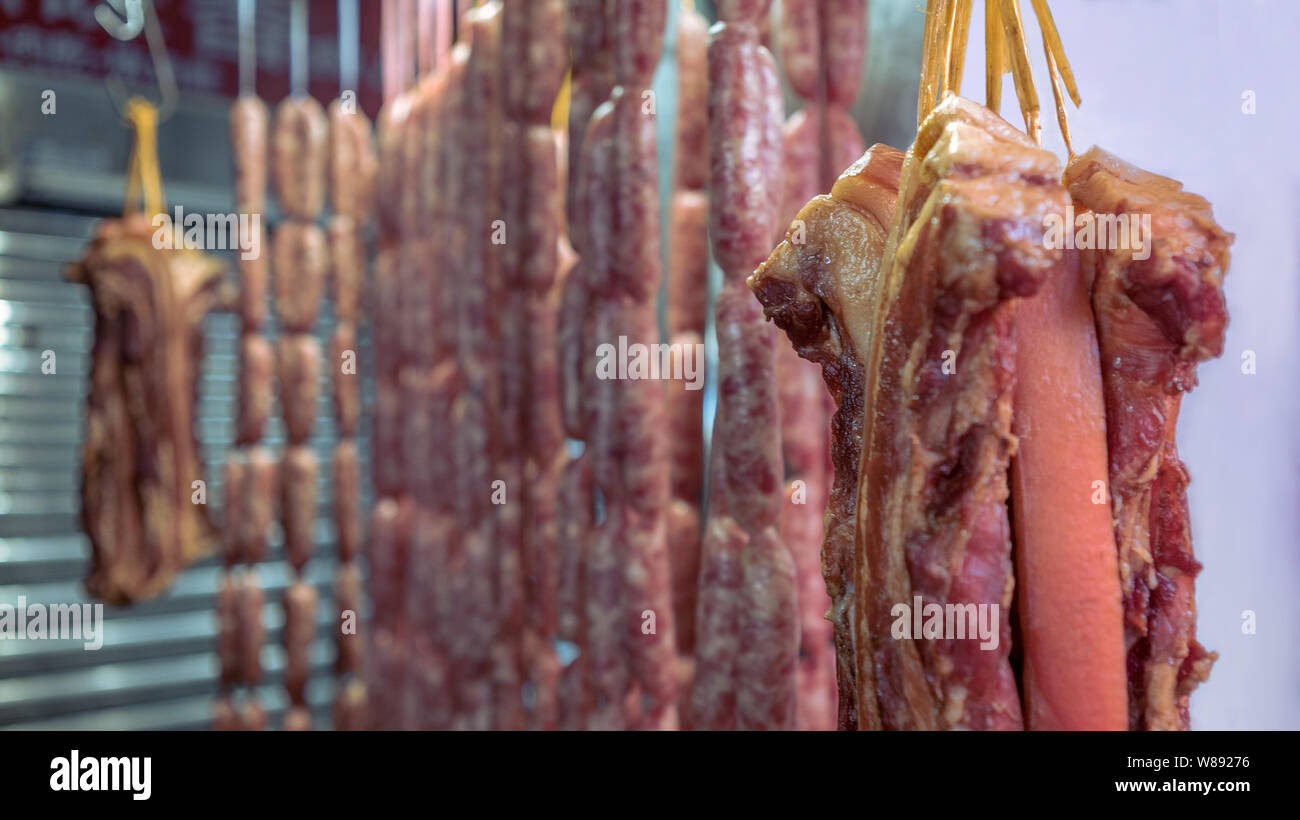 Hanging pig hi-res stock photography and images - Alamy