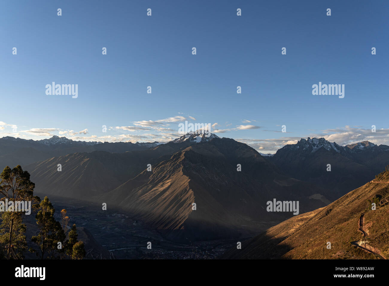Peruvian mountain hi-res stock photography and images - Alamy