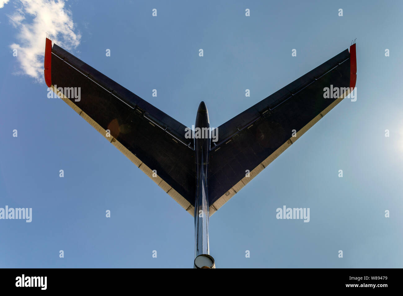 Airplane back fin hi-res stock photography and images - Alamy