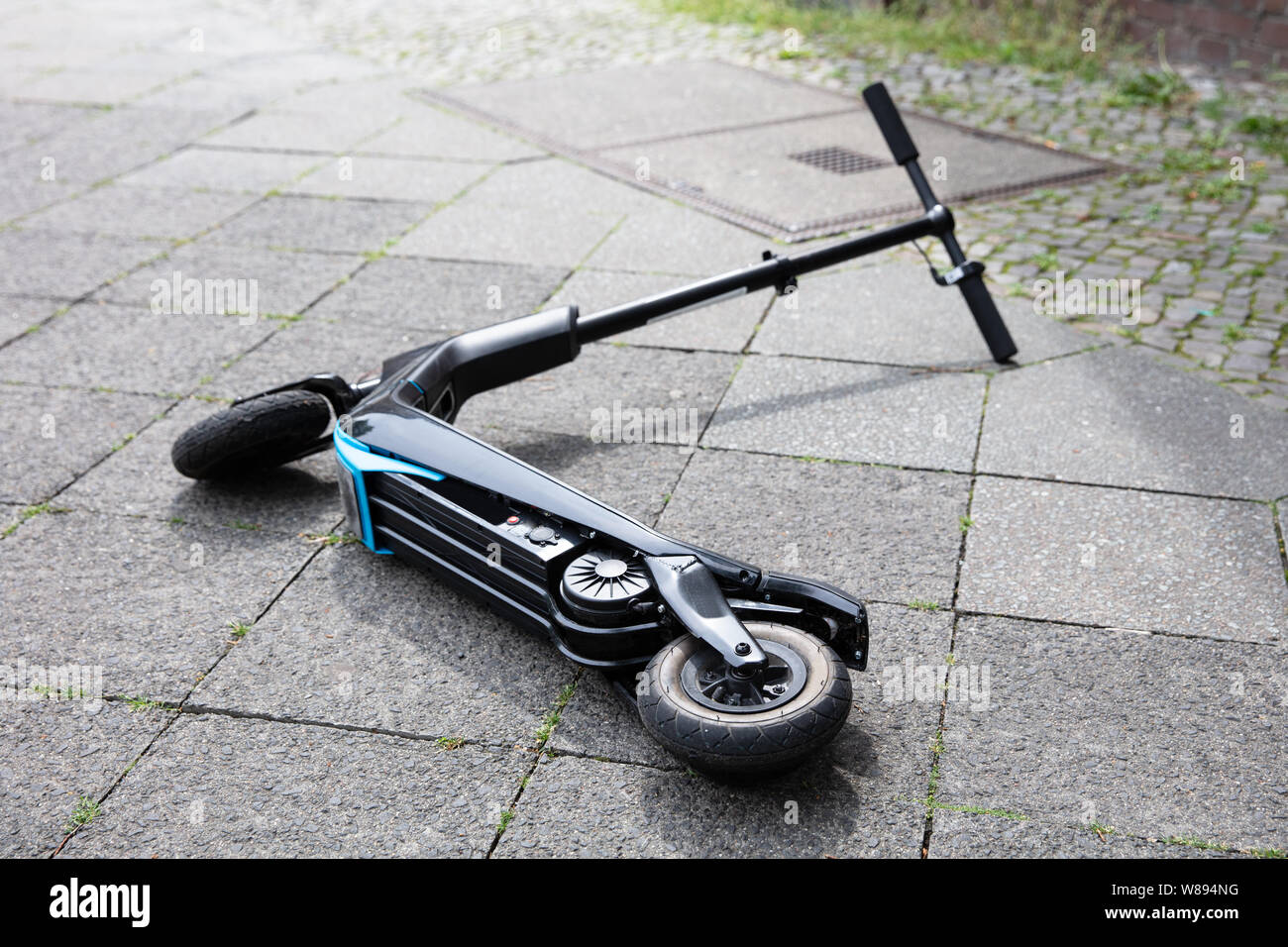 E scooter street hi-res stock photography and images - Alamy